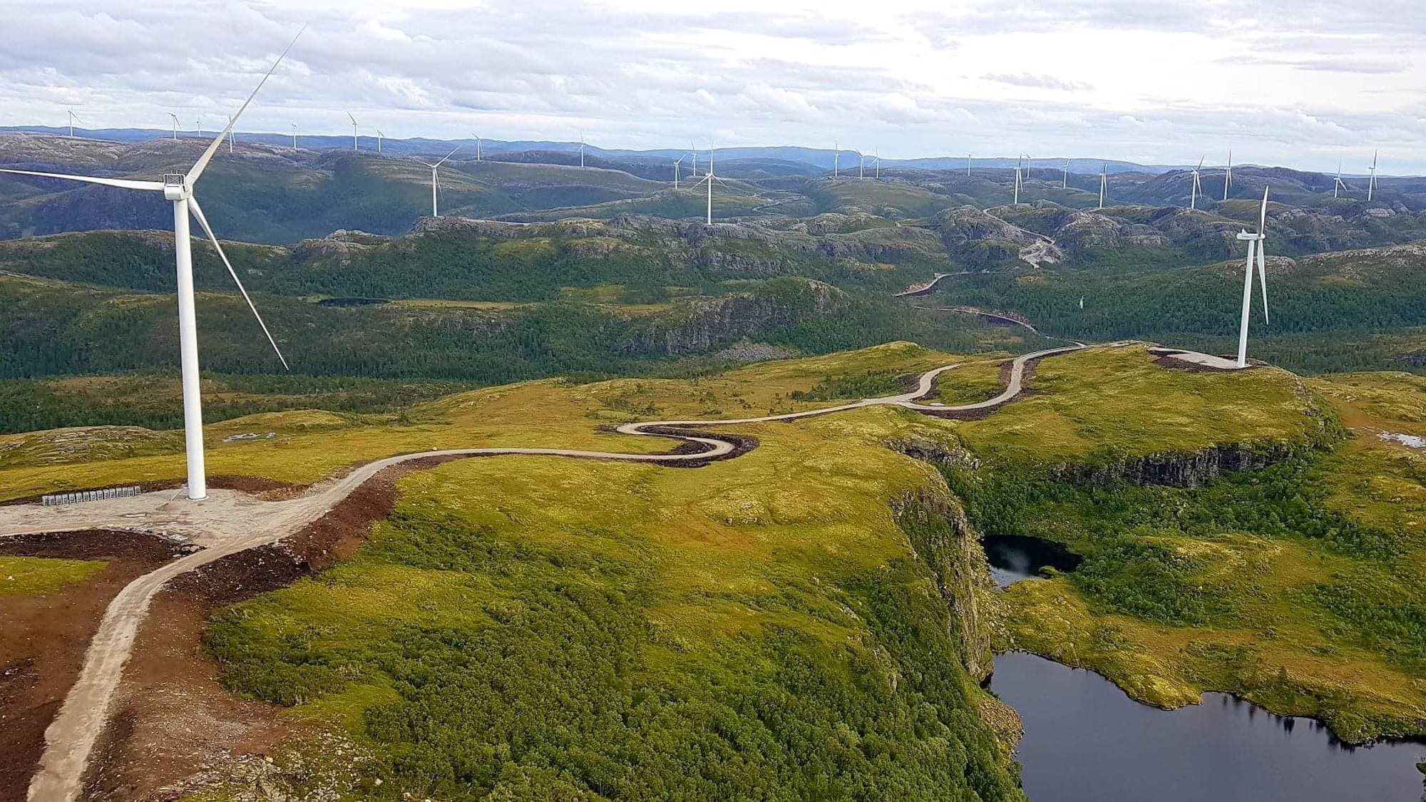 Verdien av vindkraftverk på Fosen nedskrevet med 1,3 milliarder – NRK ...