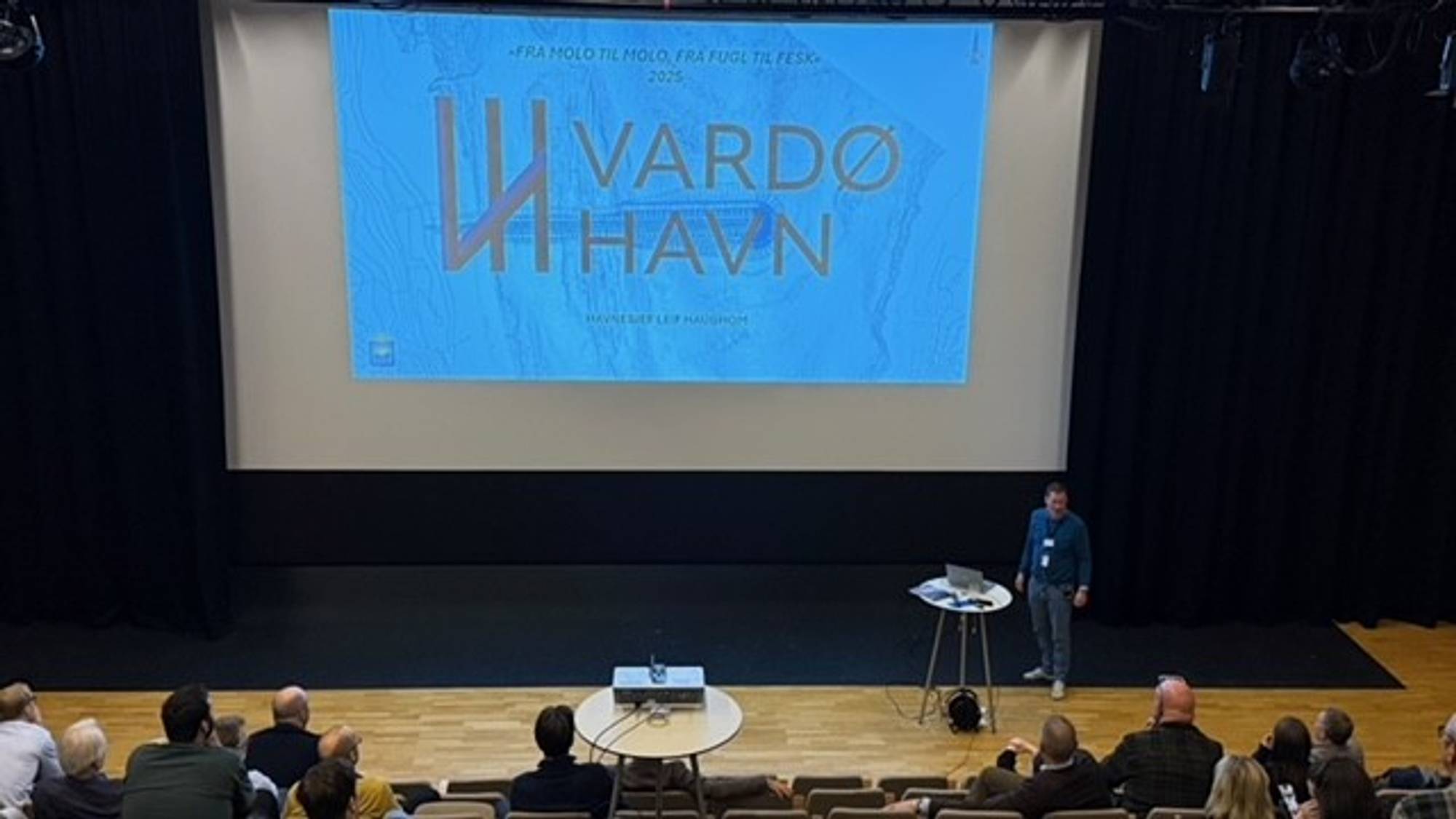 Vardø havn trekker ny logo som minner om et nazisymbol – NRK Troms og ...