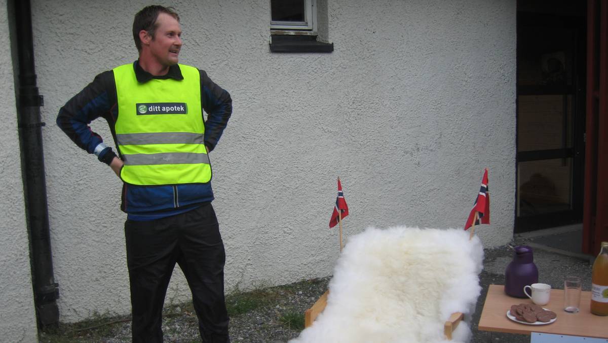 Laget vann, trenaren sprang 20 km – NRK Vestland