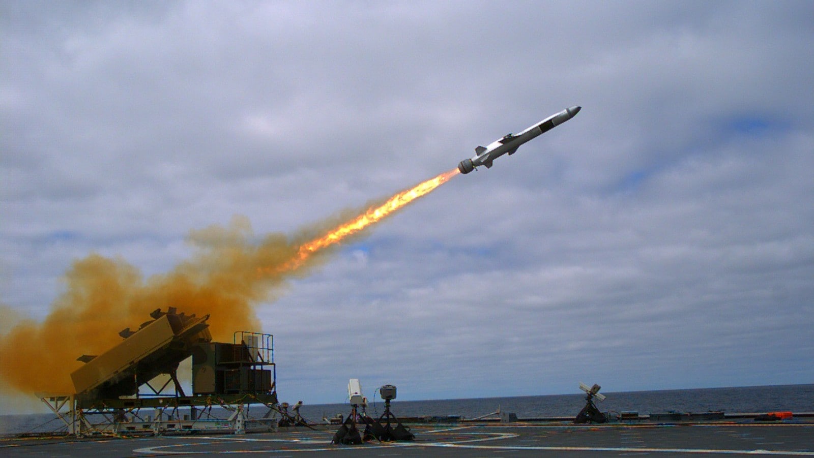 US NAvy testet norsk rakett – NRK Buskerud – Lokale nyheter, TV og radio