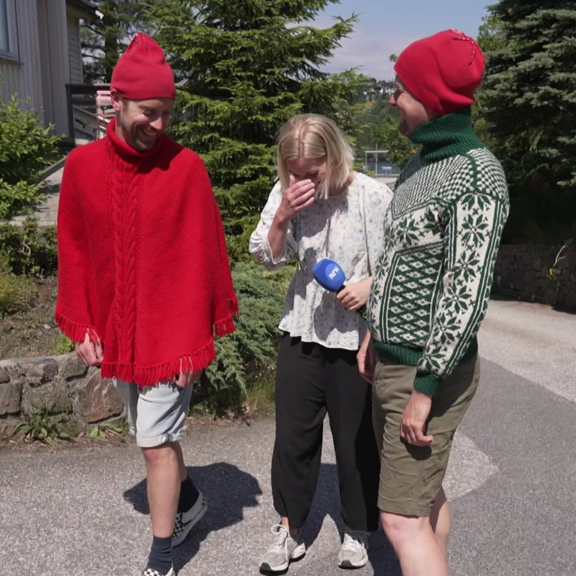 Humorduo utfordret NRKs reporter – NRK