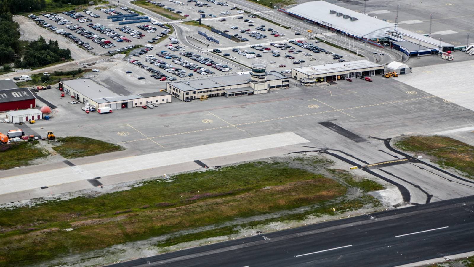 Miljødirektoratet pålegger Avinor å fjerne PFOS rundt Evenes lufthavn ...