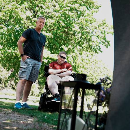 Daniel og Simen ble stjerner på YouTube – i kulissene har pappaen ...