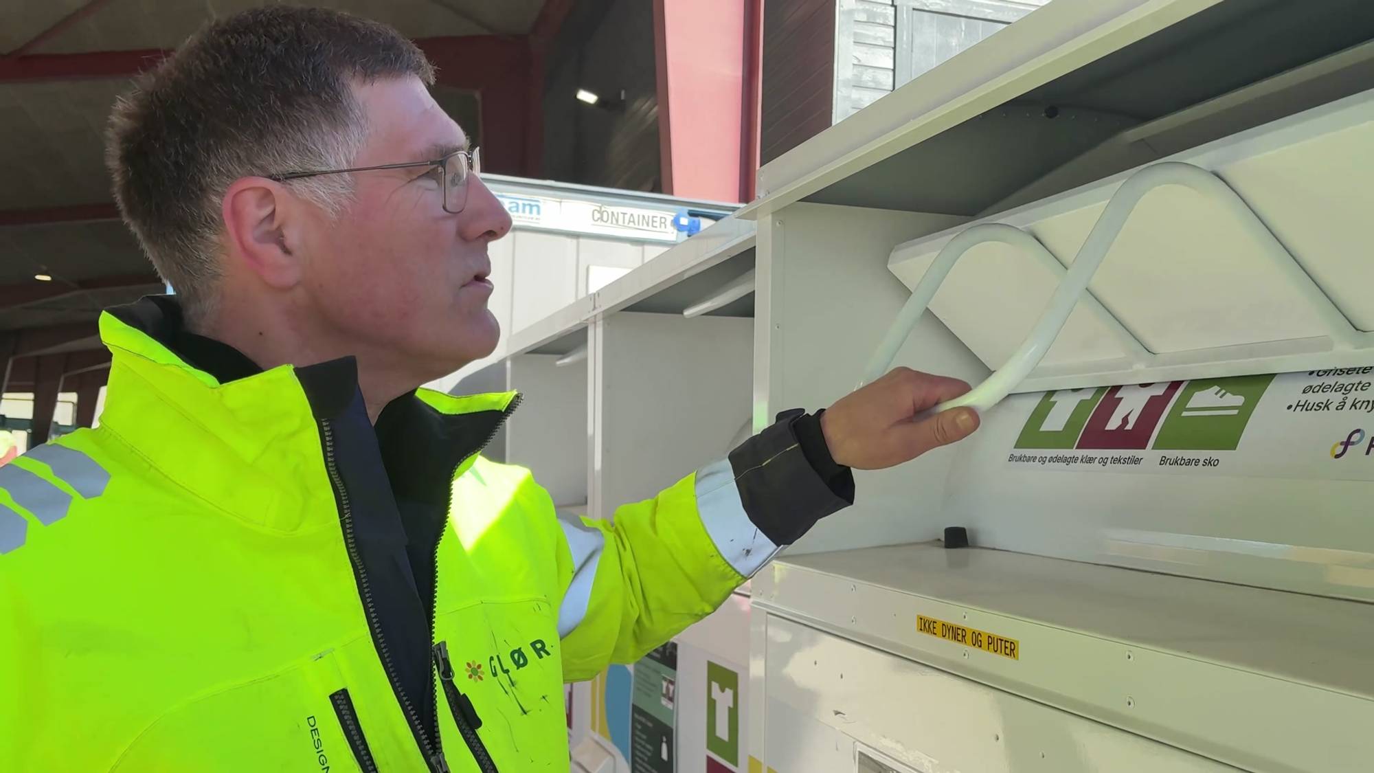 Sortering av tekstilavfall nye EU-regler – NRK Innlandet – Lokale nyheter, TV og radio