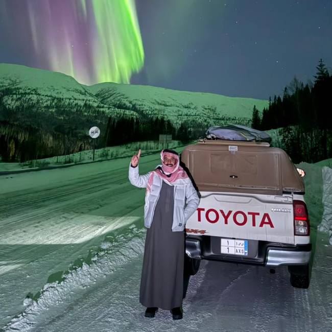 Malik kjørte fra Saudi-Arabia til Norge for å se på nordlyset – NRK ...