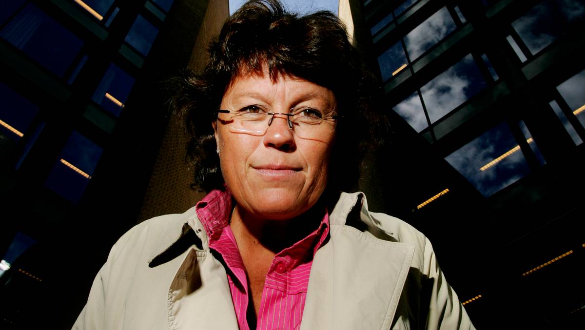 Anne Holt – NRK Kultur og underholdning