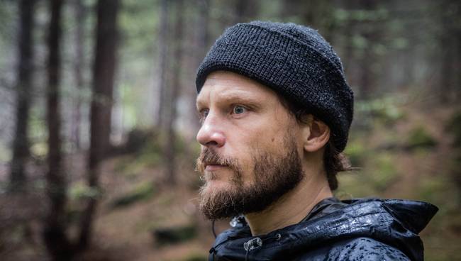 Skogsbading med Danny Larsen – Kultur