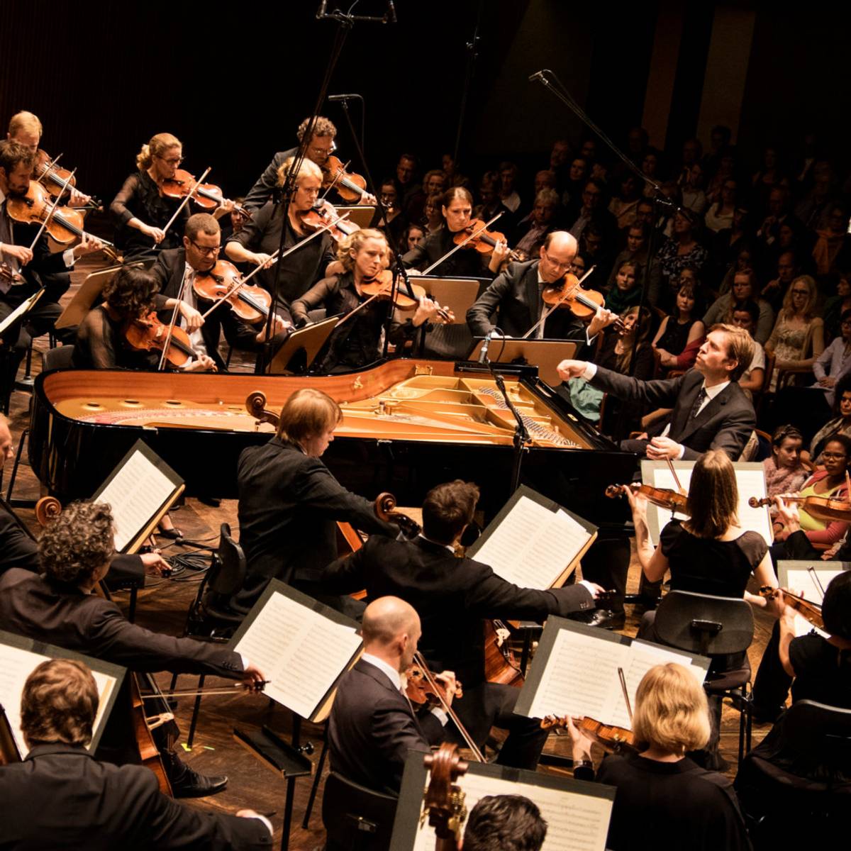 Anmeldelse: «Mozart Momentum» med Leif Ove Andsnes og Mahler Chamber ...