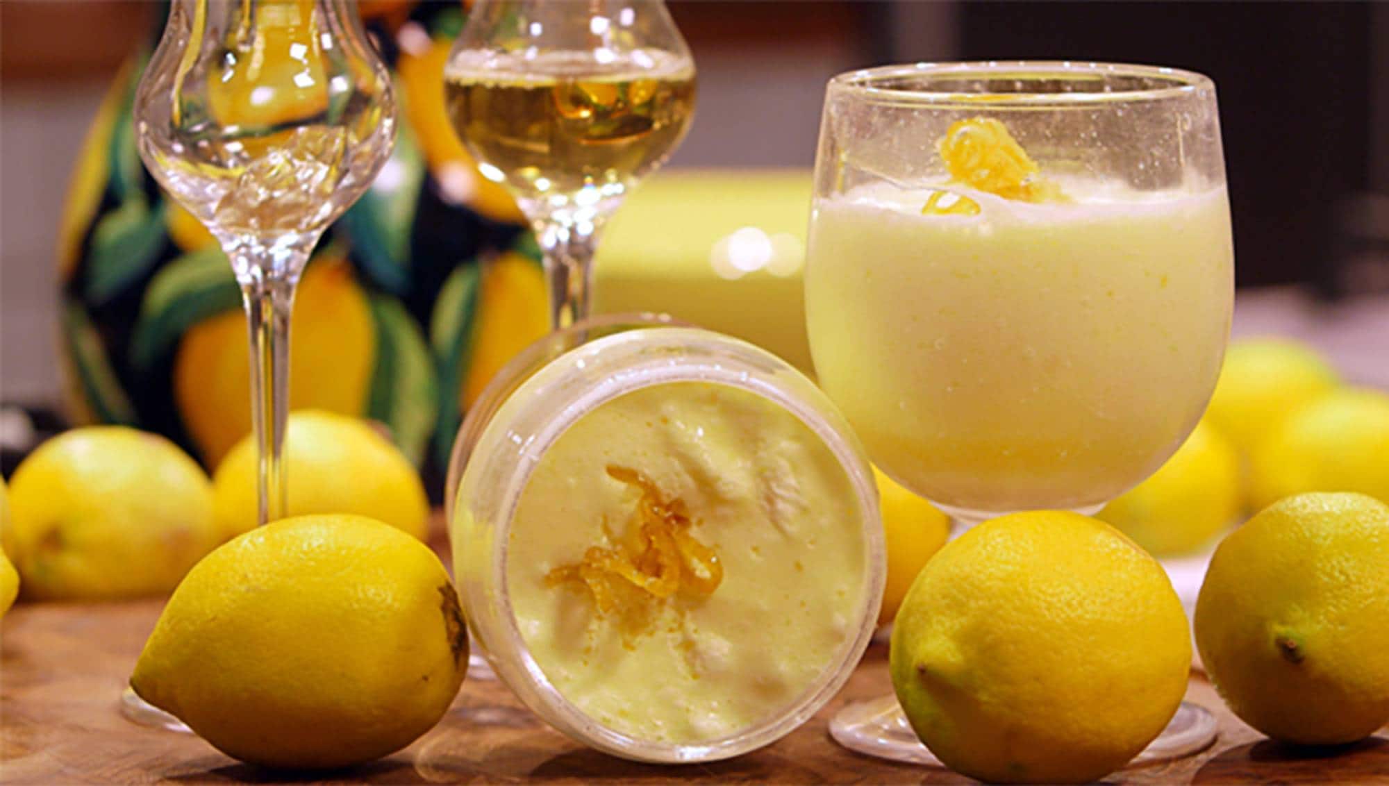 Fransk sitron­fromasj – NRK Mat – Oppskrifter og inspirasjon