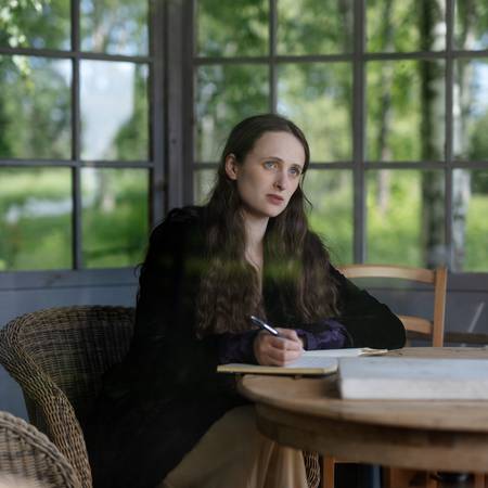 TV-serien «Familien Nerdrum» har premiere på NRK – Programomtaler