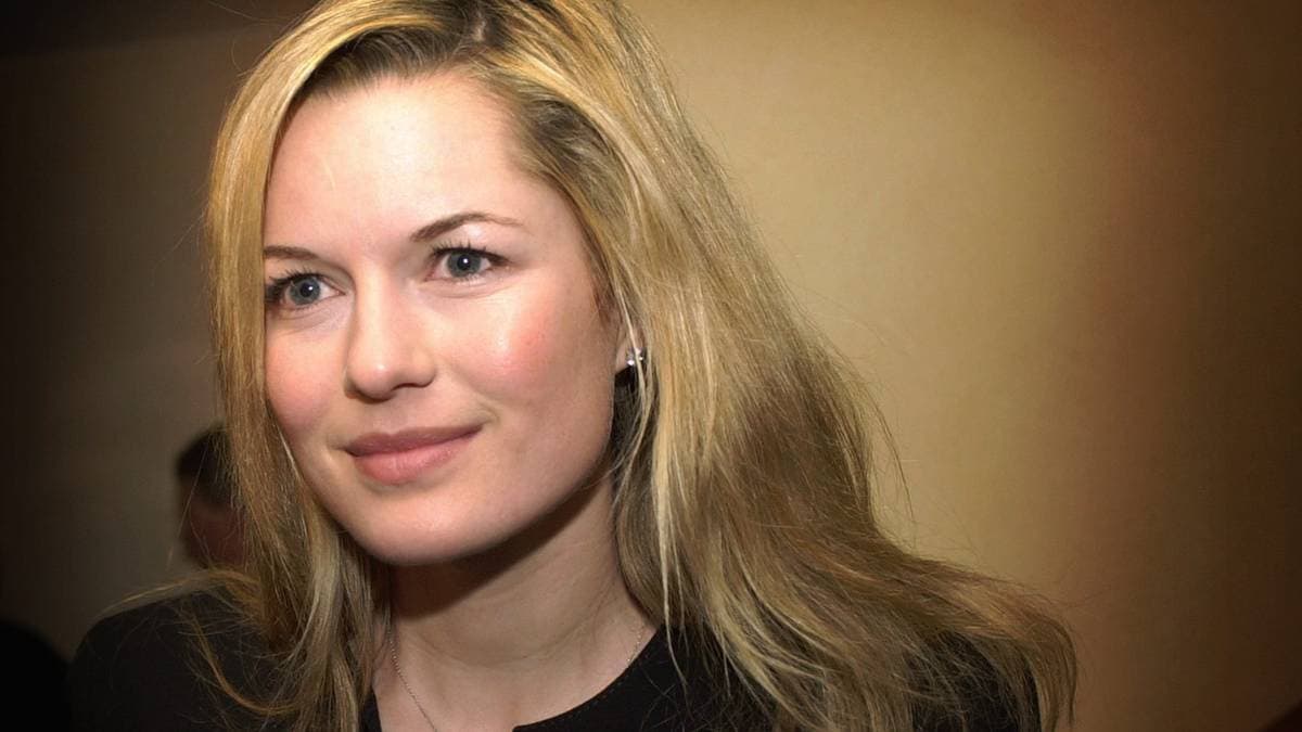 Celina Midelfart vil bade trygt – NRK Vestfold og Telemark – Lokale ...