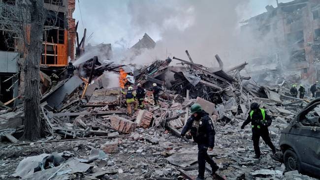 Lokale myndigheter: Minst 15 skadet i russisk angrep i Kharkiv – Siste ...