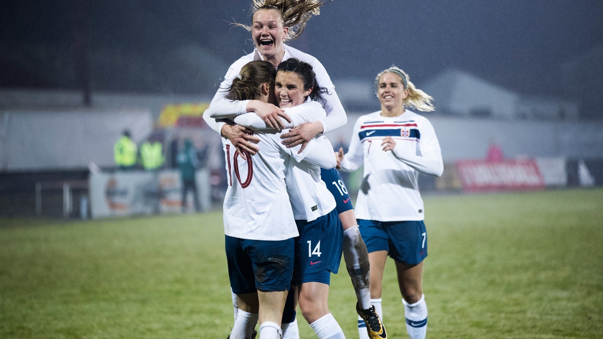 Landslaget i fotball, kvinner – NRK Sport – Sportsnyheter, resultater og sendeplan