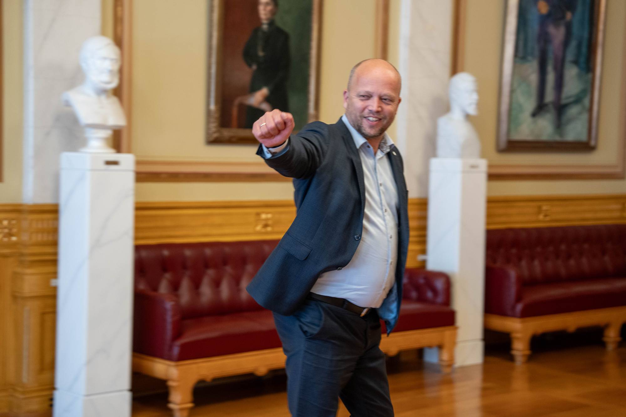 Senterpartiet vil bruke maktposisjon på Stortinget – NRK Norge – Oversikt over nyheter fra ulike ...