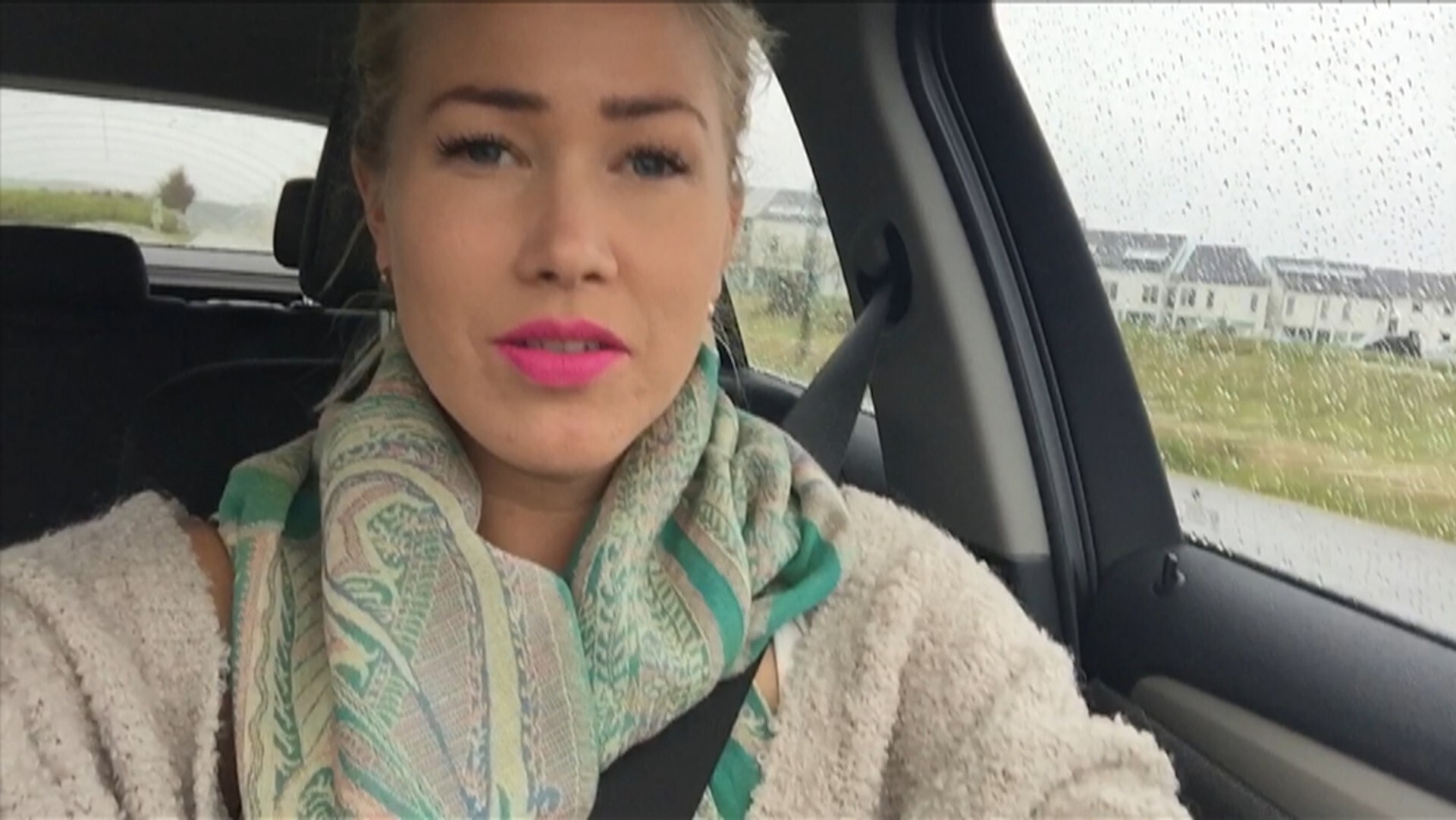 Thea Steen (26) på vei til sykehuset – NRK