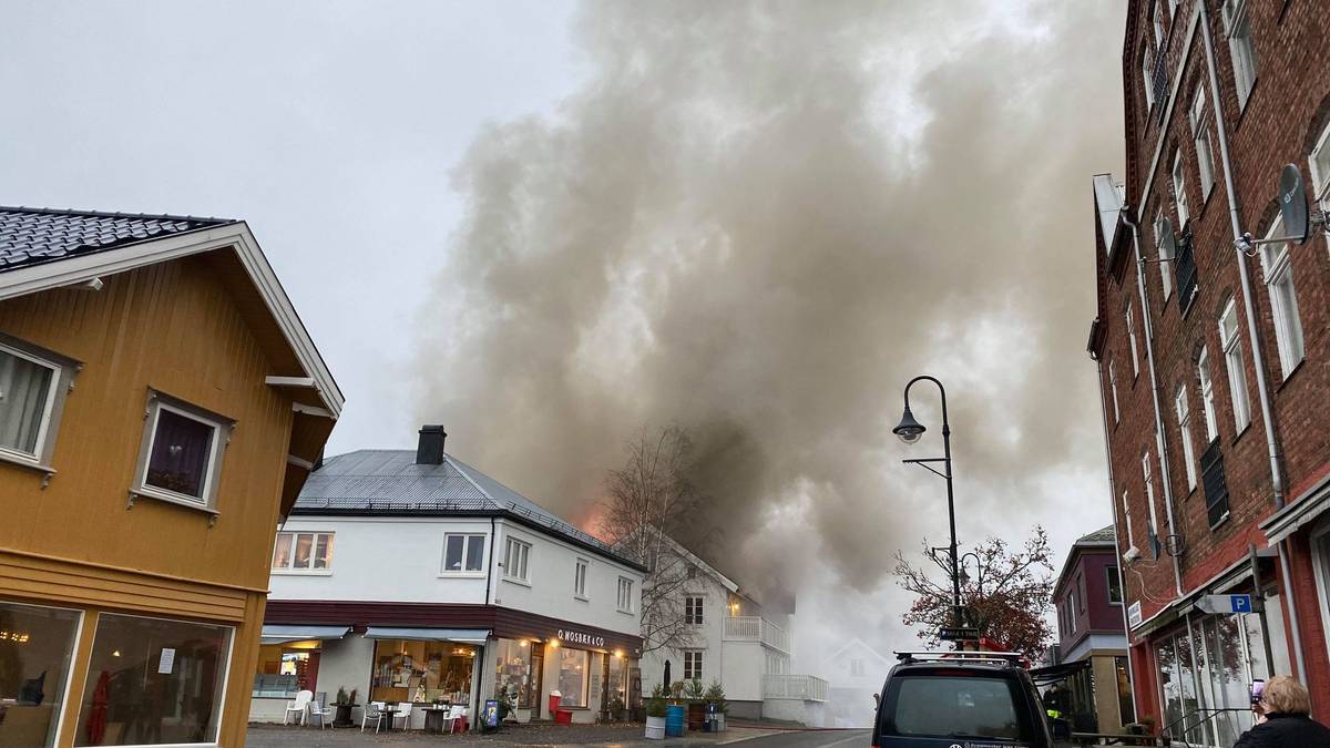 Kraftig Brann I Bygning I Ørje Nrk Østfold Lokale Nyheter Tv Og Radio