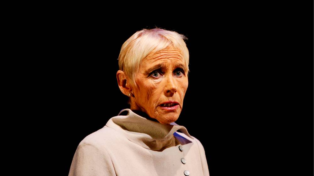 Skuespiller Henny Moan er død – NRK Norge – Oversikt over nyheter fra ...