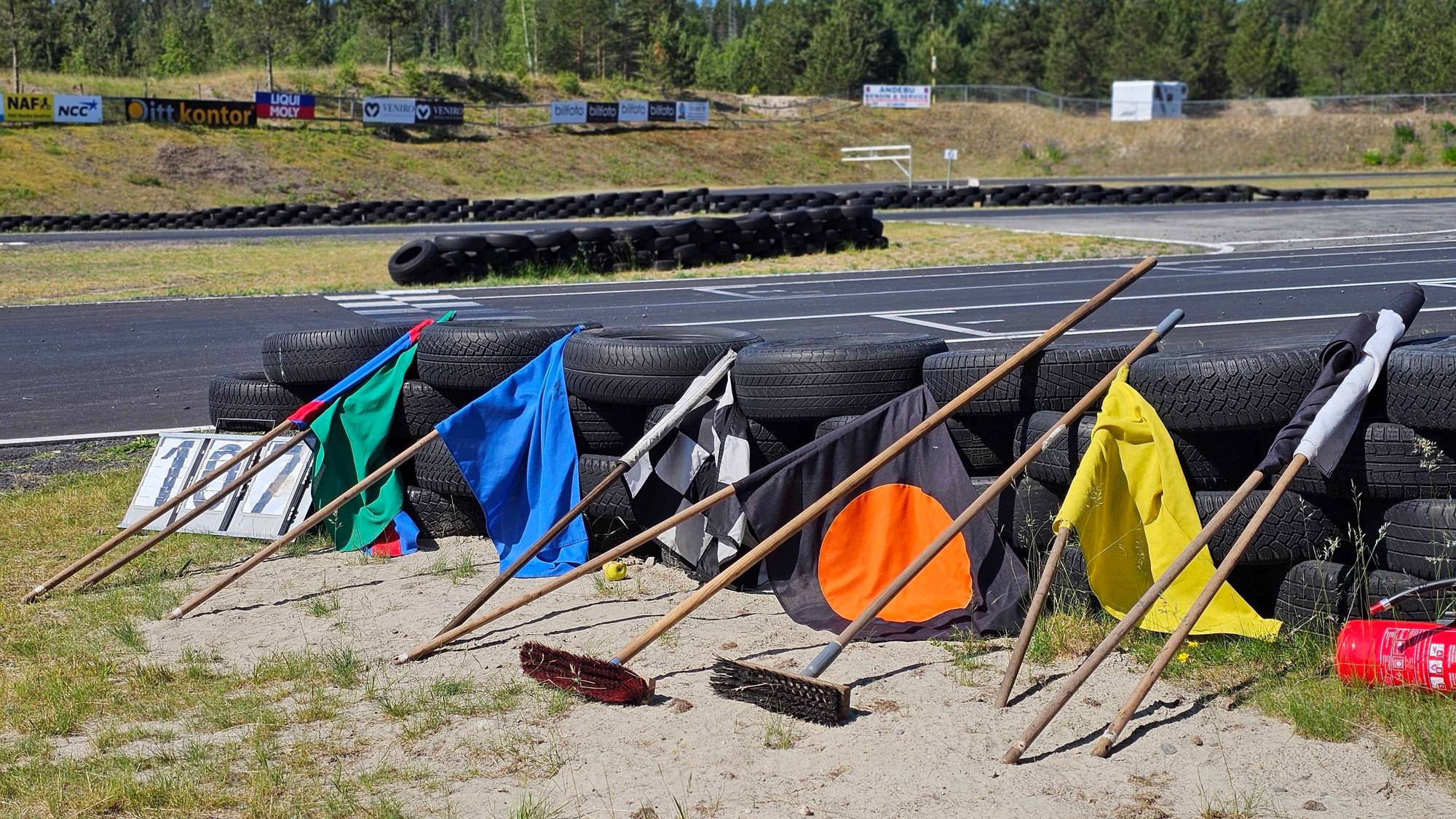 Samler inn penger etter gokart-ulykke – NRK Vestfold og Telemark ... Samler inn penger etter gokart-ulykke – NRK Vestfold og Telemark ...
