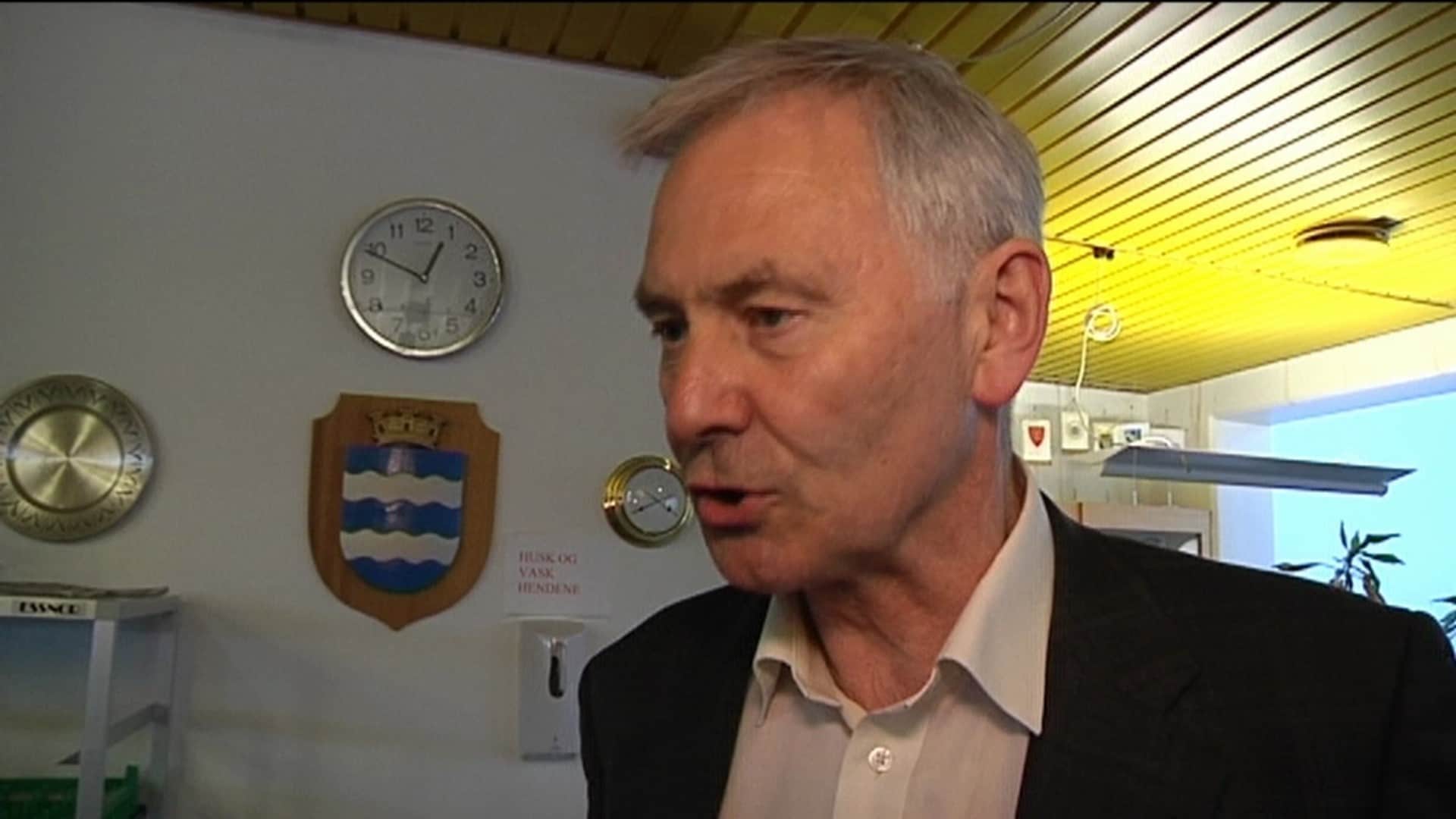 Harstad får nytt kommunevåpen – NRK