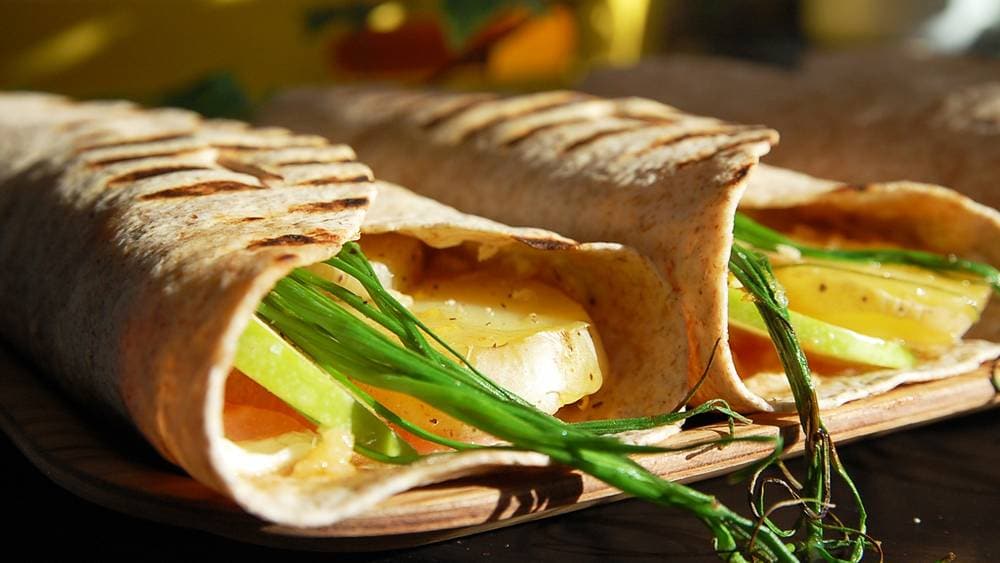 Laksewrap – NRK Mat – Oppskrifter og inspirasjon