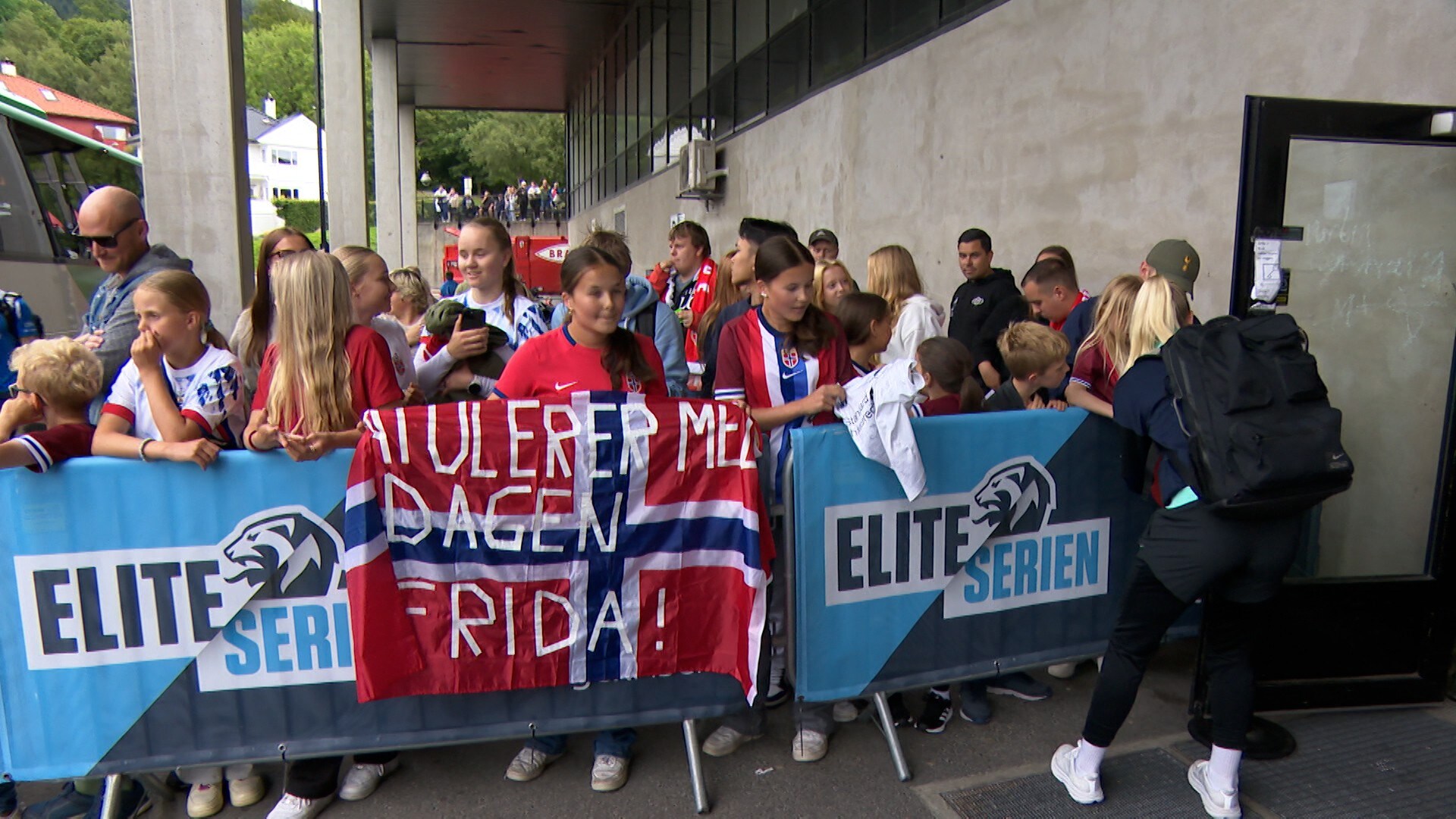 Se Vestlandsrevyen klokken 19.30 – NRK Vestland