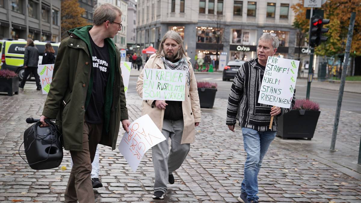 Regjeringen la fram forslag til rusreform – ble møtt av demonstranter – NRK Norge – Oversikt ...