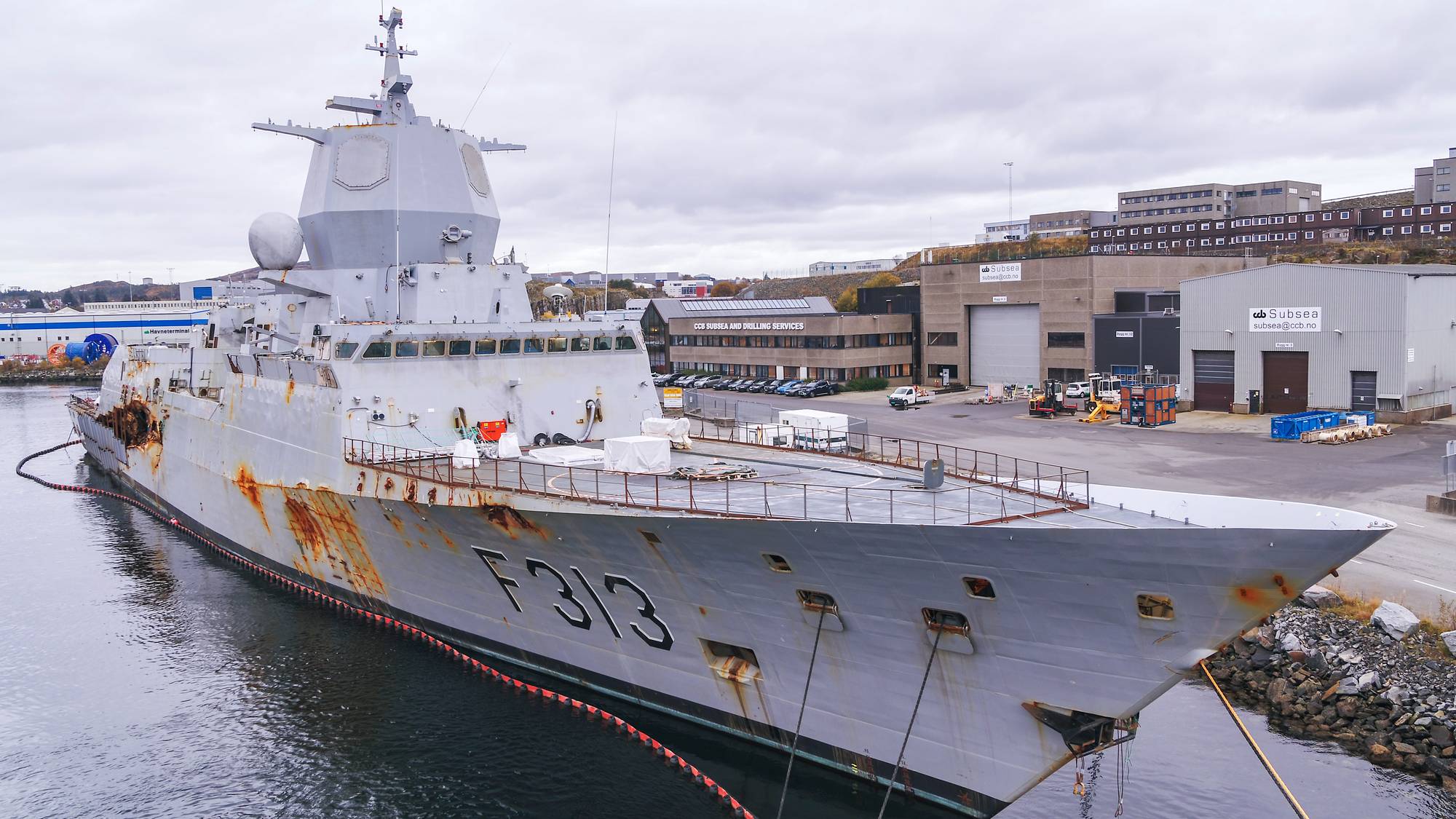 Fregatten KNM «Helge Ingstad» – Siste nytt – NRK