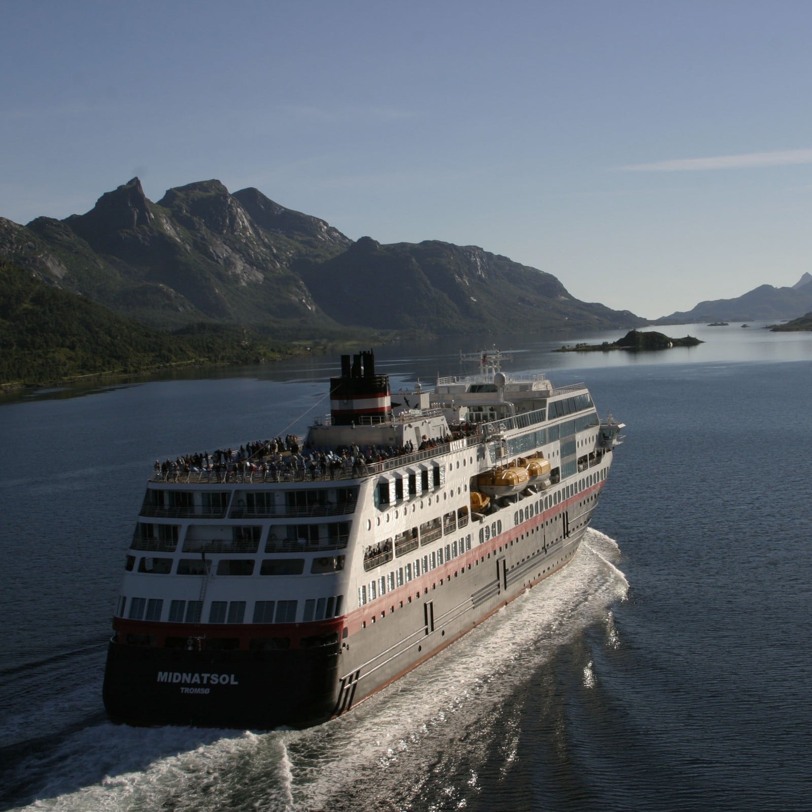 Hurtigruten 365 - NRK TV