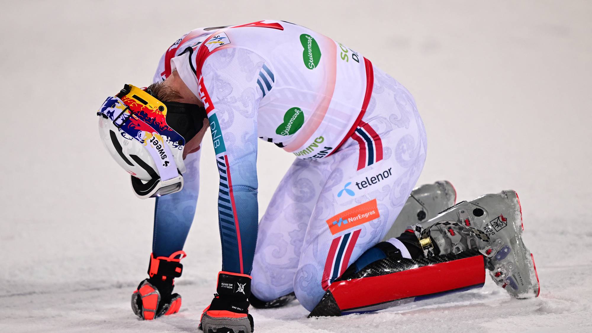 Alpint: Henrik Kristoffersen-seier – brøt sammen etter historisk bragd ...