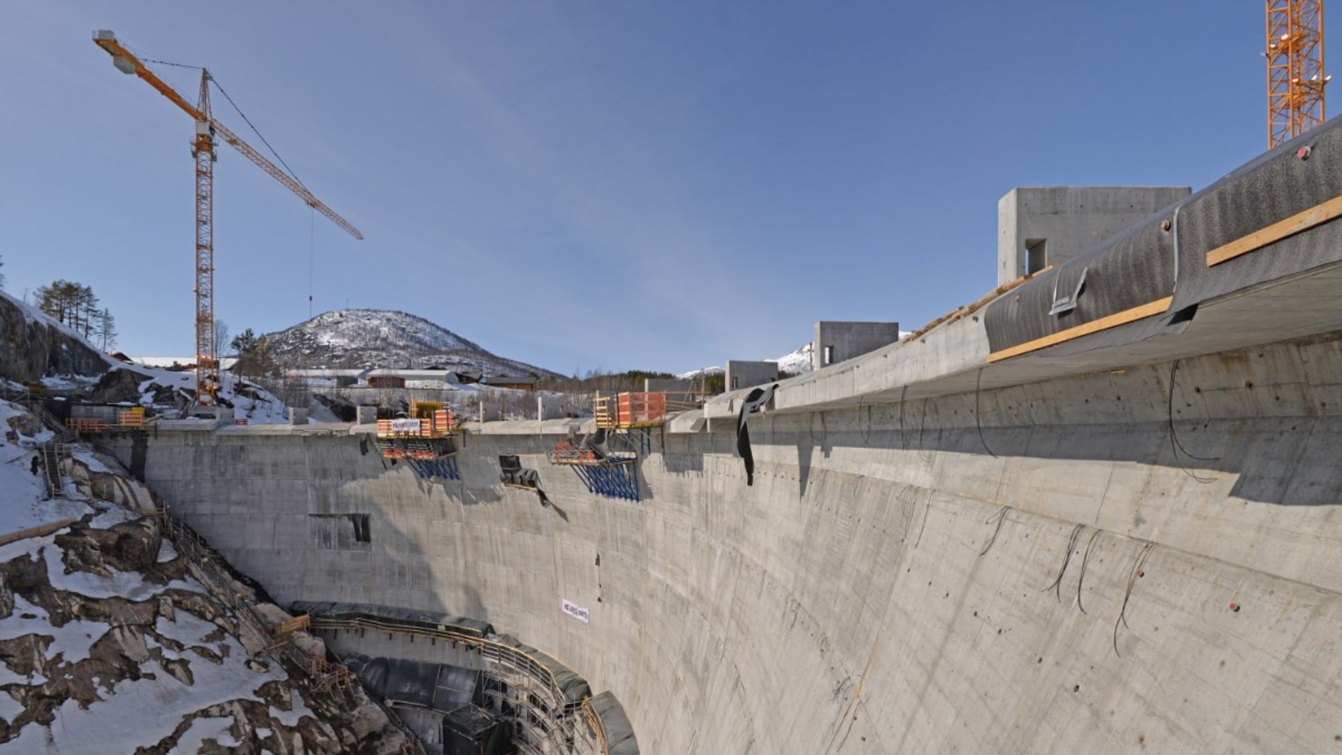 Enorm demning – NRK