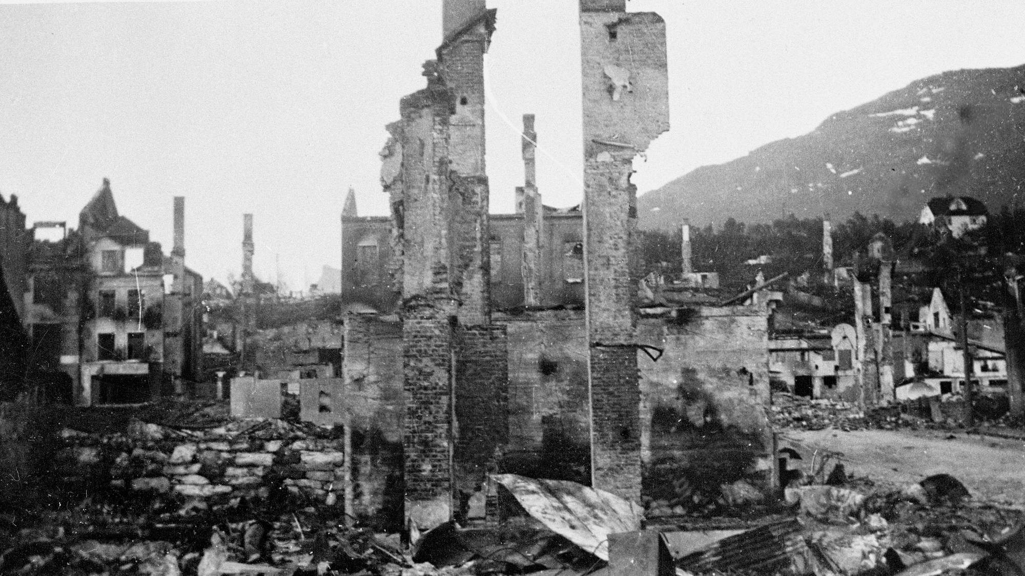 Slik var Slaget om Narvik – NRK Nordland