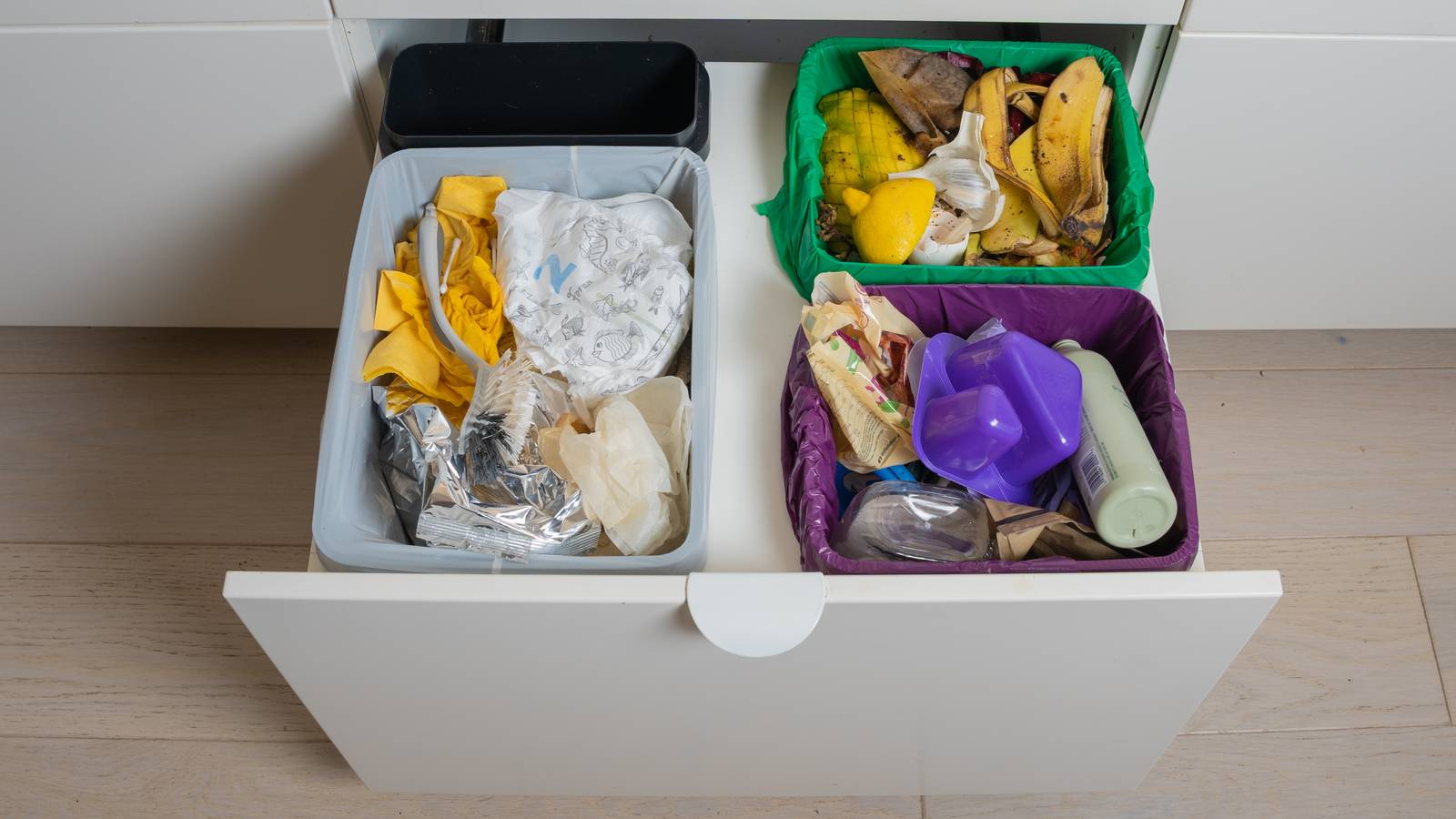 Det skal bli dyrere å ikke sortere søppel – NRK Nordland