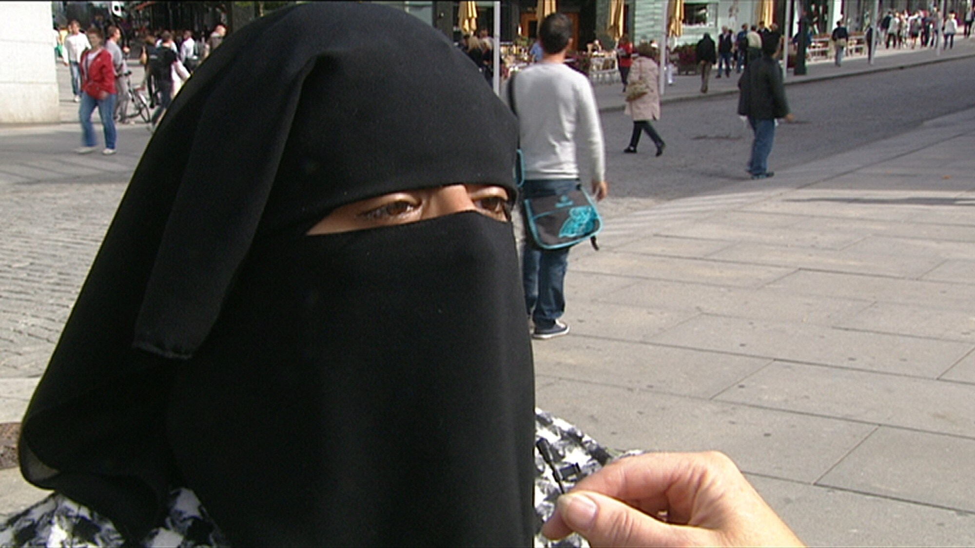 PST bekrefter: Aisha Shezadi etterforskes for terrordeltakelse – NRK ...