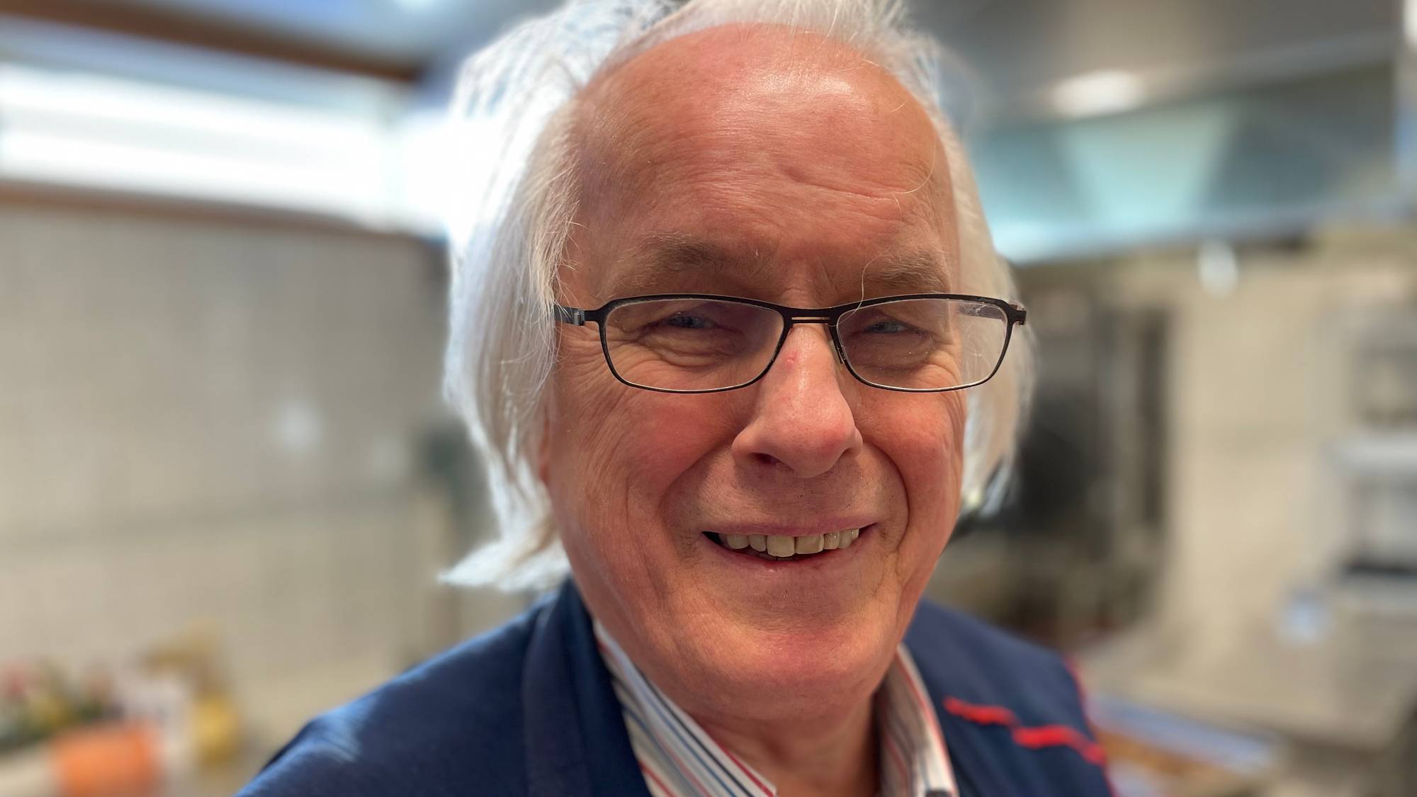 Terje (74) stortrives med 19 timer arbeidsdag – NRK Troms og Finnmark