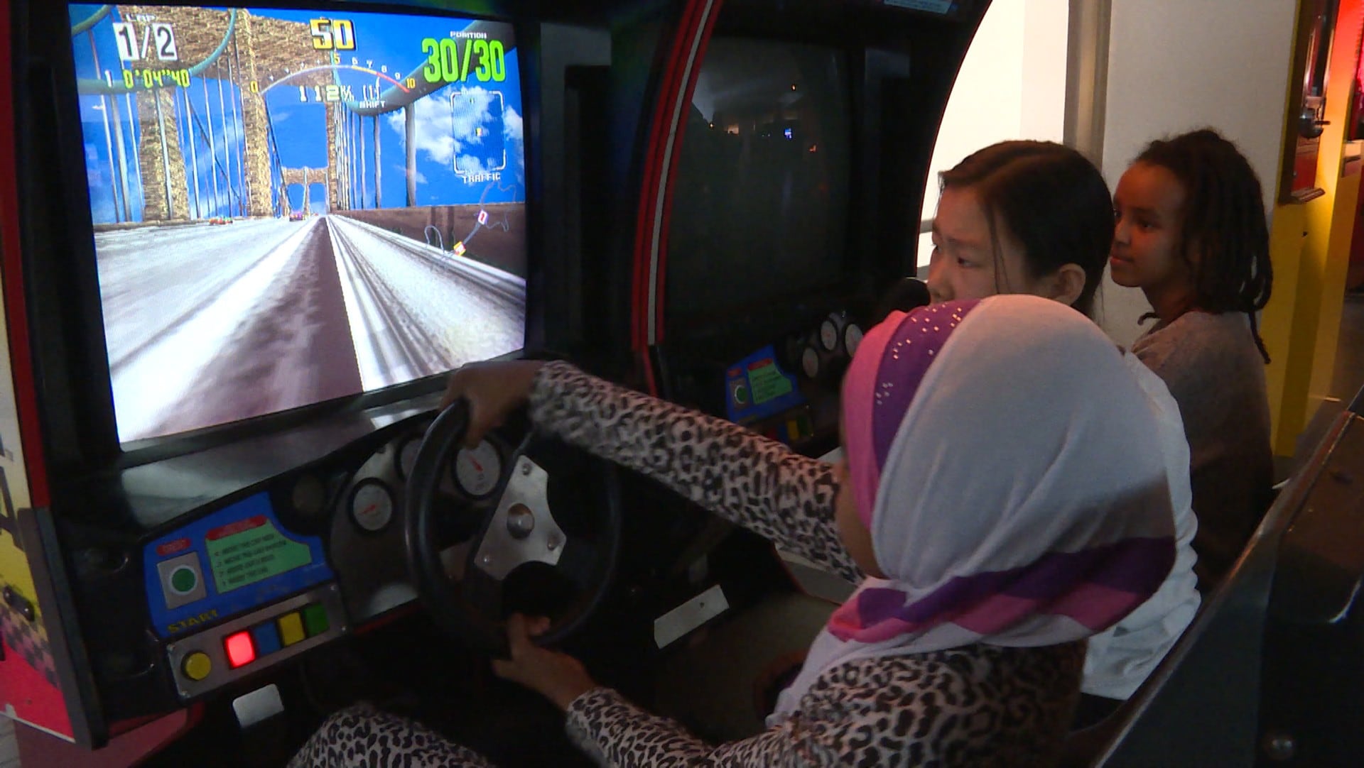 Gamle spill på museum – NRK