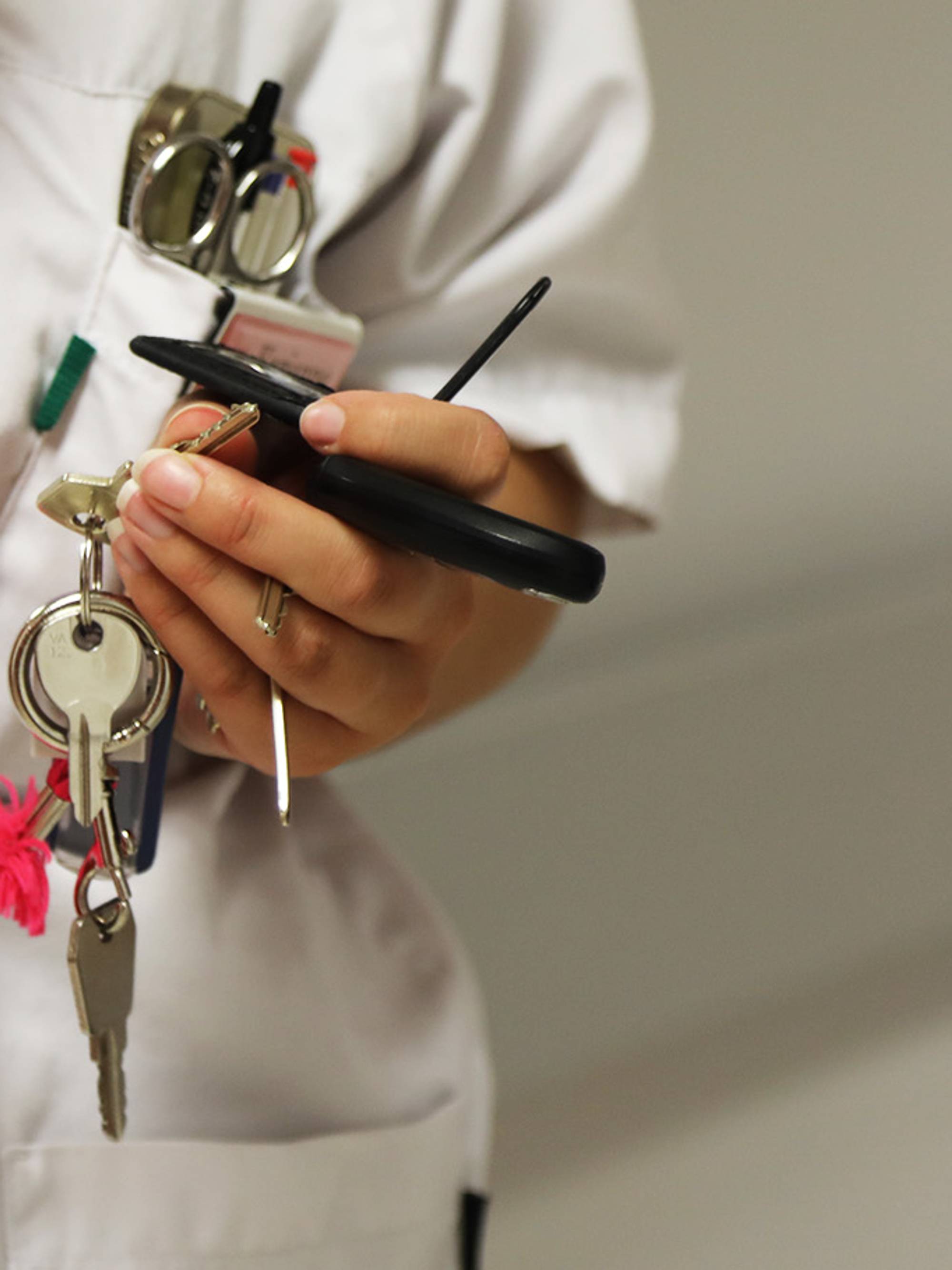 Karianne flytter hjem til Røst og jobber som sykepleier – NRK Nordland