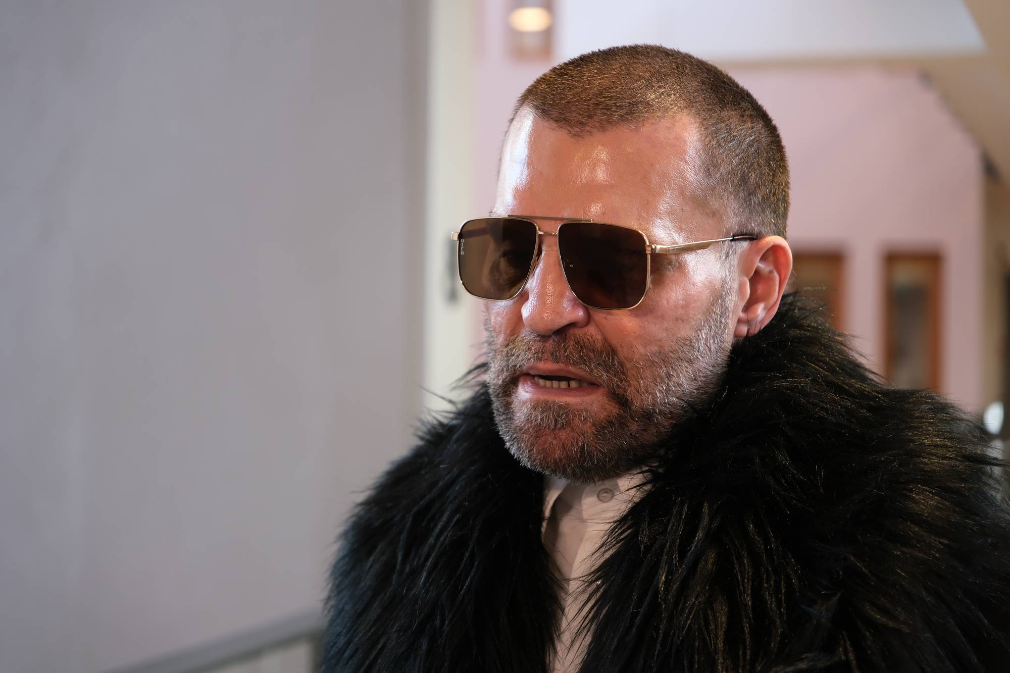 Kunstner Bjarne Melgaard i rettsstrid om kunst for millioner – NRK ...