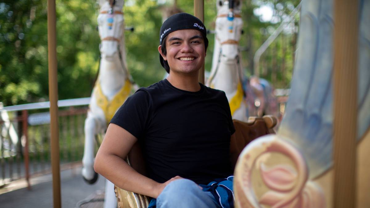 Magan Gallery hjelper unge folk å få venner i NRK-serien Vennejakten ...