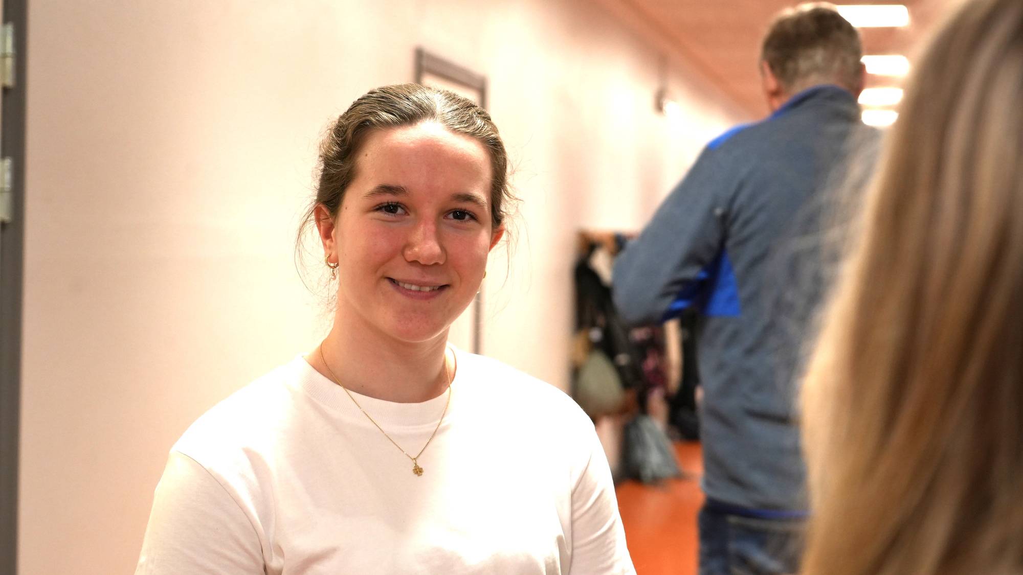 Saltvern skole i Bodø innførte totalt mobilforbud med FAU i ryggen ...
