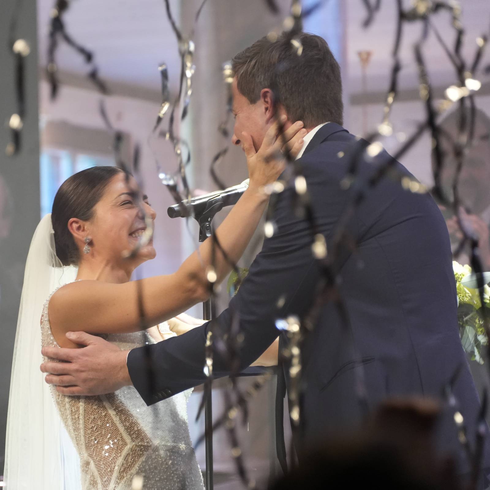 Her gifter Jesper Mathisen seg foran 1000 tilskuere på livepodkast ...