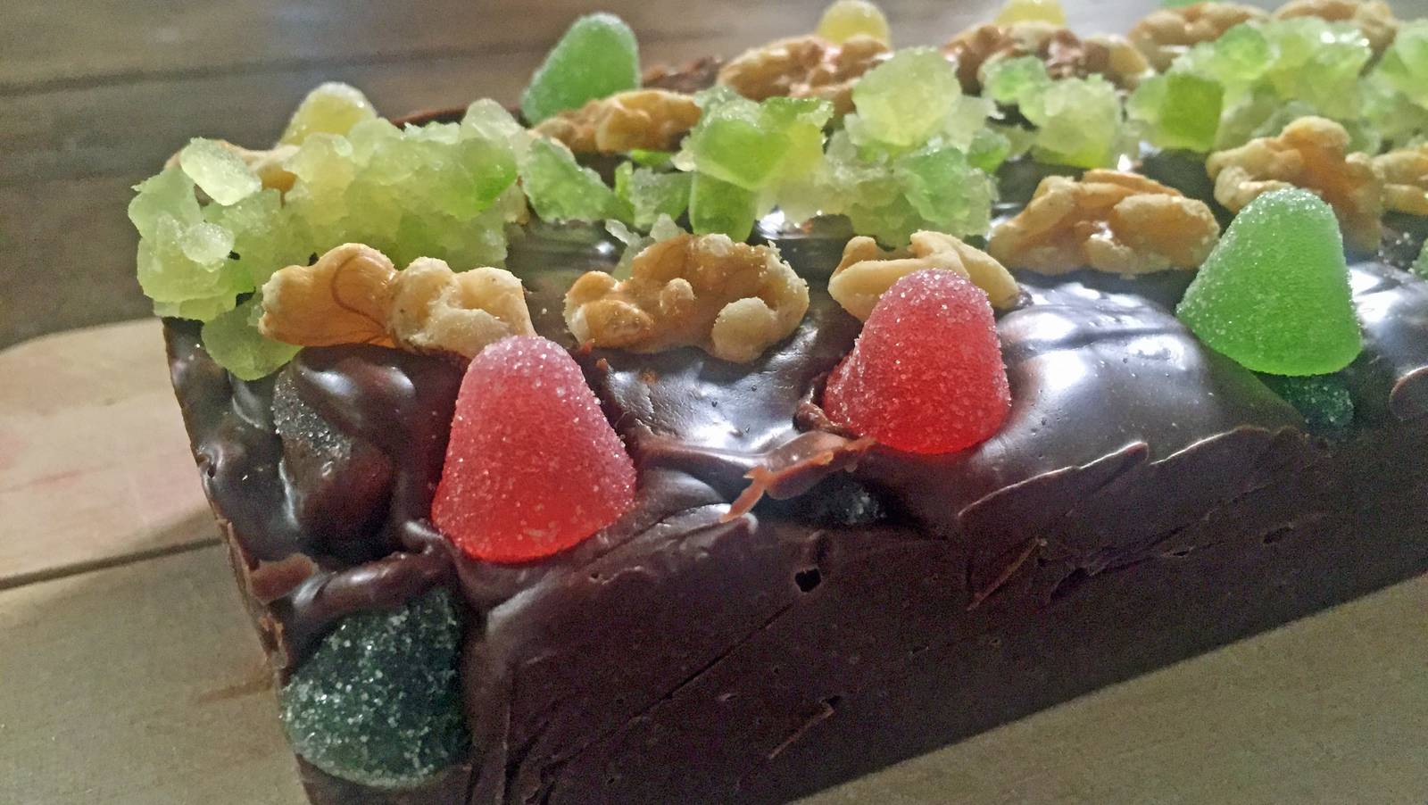 Delfiakake – NRK Mat – Oppskrifter og inspirasjon