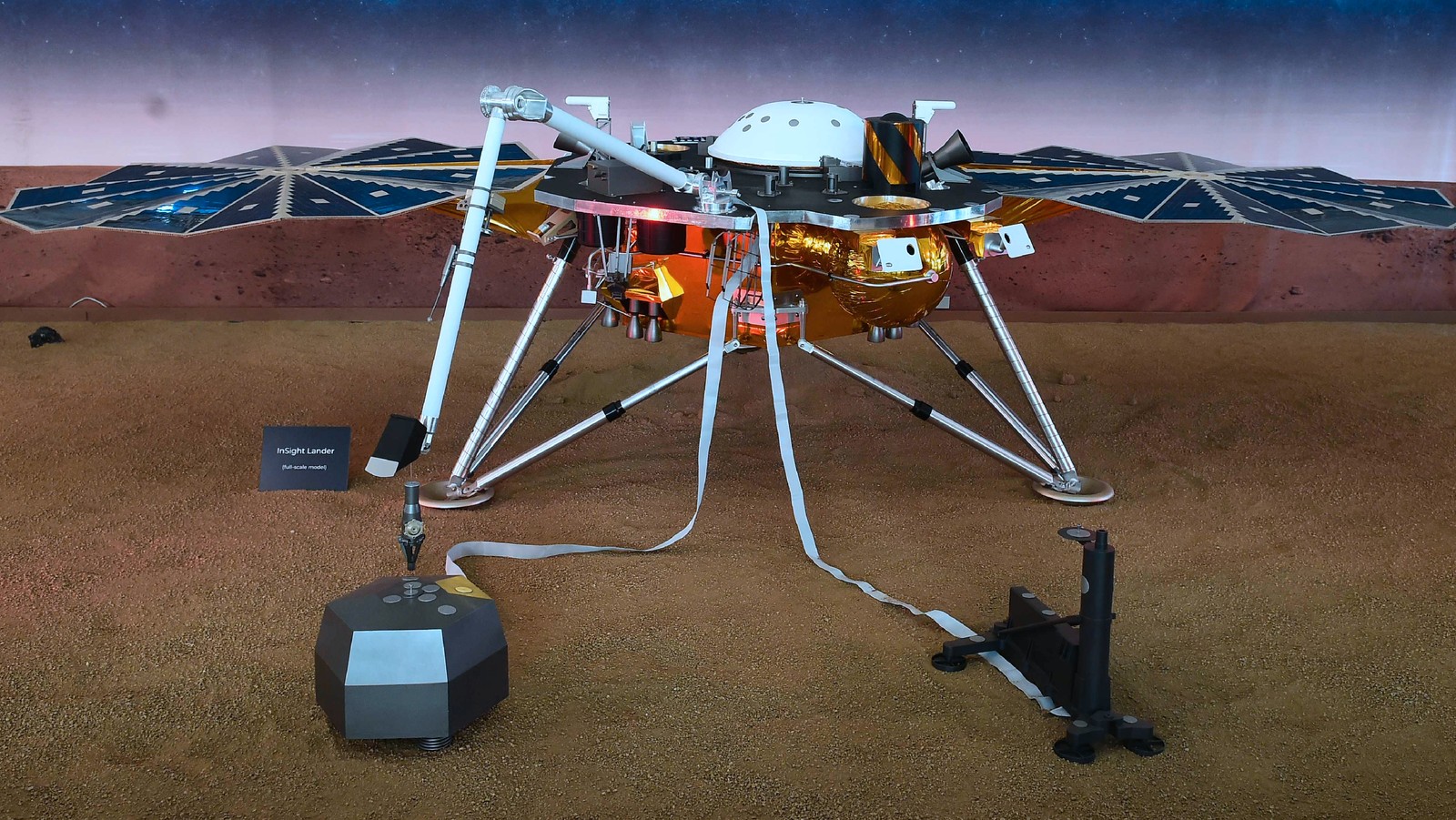 Vellykket Nasa-landing på Mars – NRK Urix – Utenriksnyheter og ...