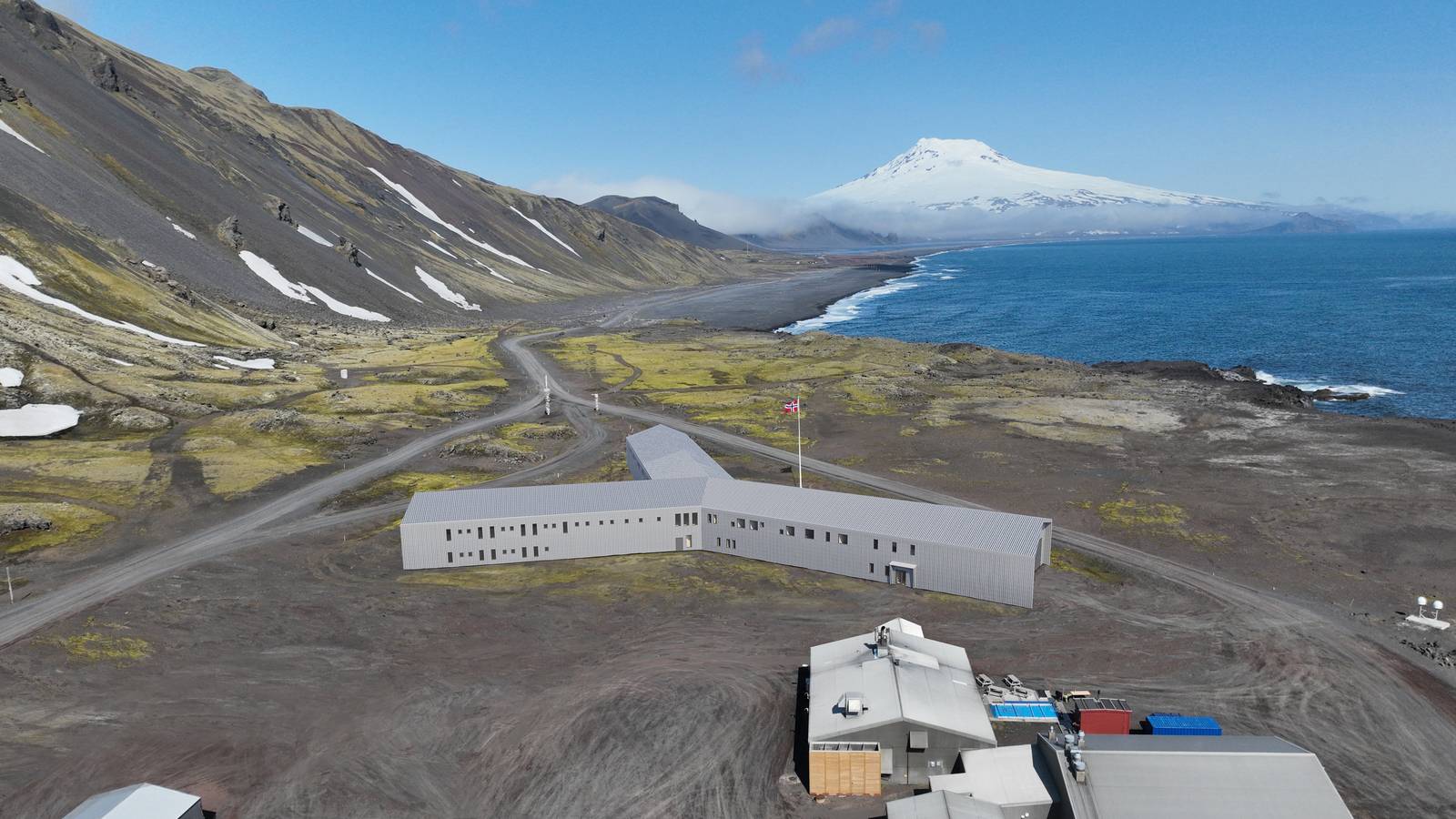 Forsvaret: Bruker over en milliard på å styrke Jan Mayen – NRK Nordland