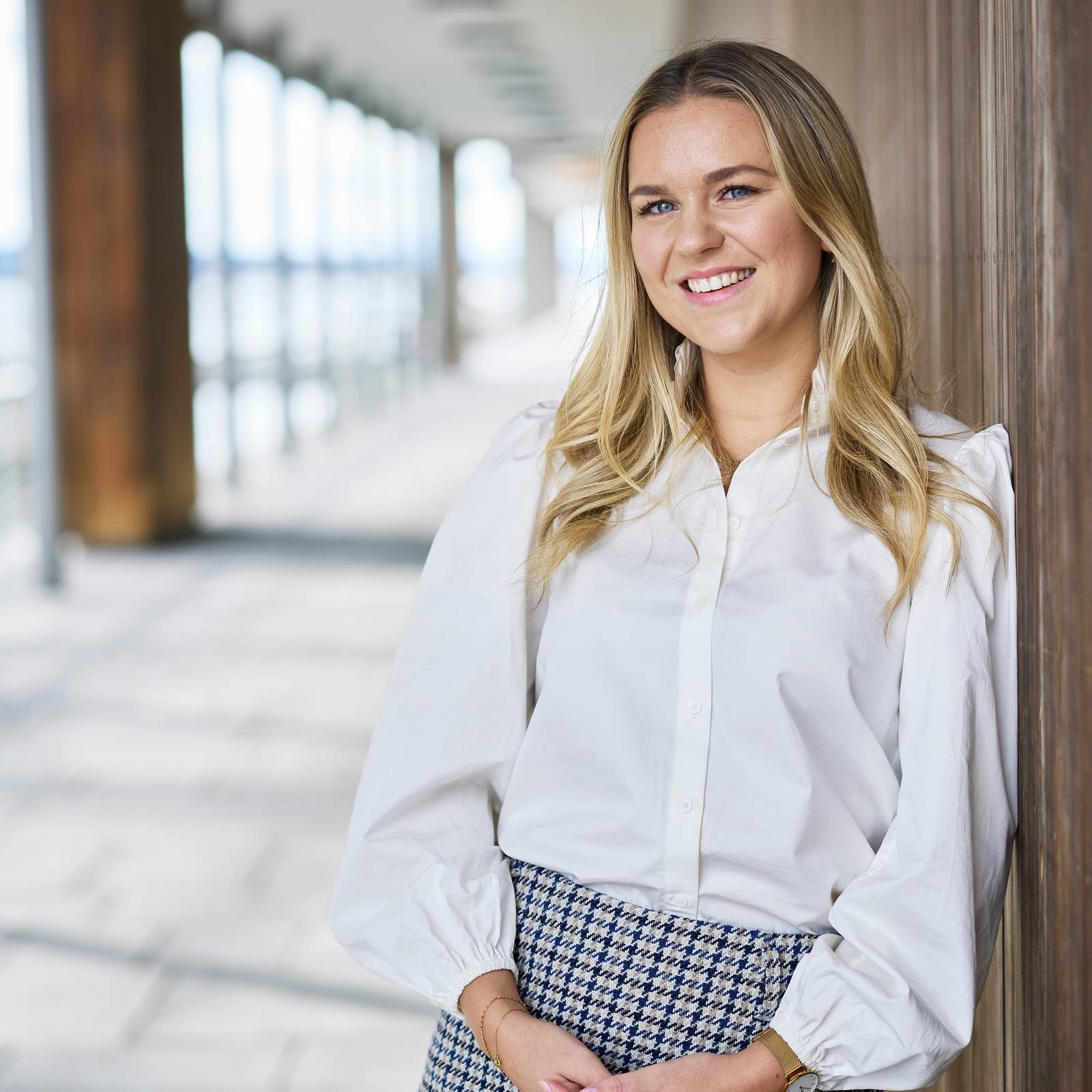 Norges Bank hever styringsrenten til 4 prosent – NRK Norge – Oversikt ...