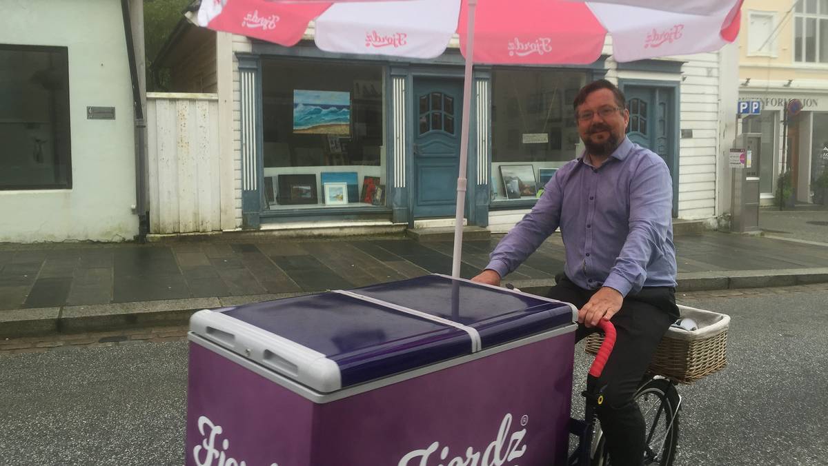 Samla det beste frå fylket i ein splitter ny iskrem – NRK Vestland