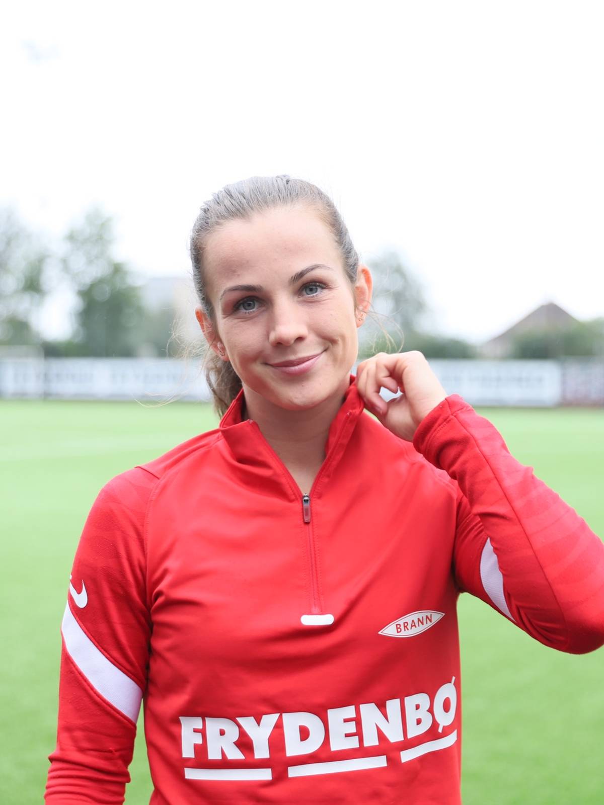 Tuva Hansen er kaptein for noe større enn fotball – NRK Vestland