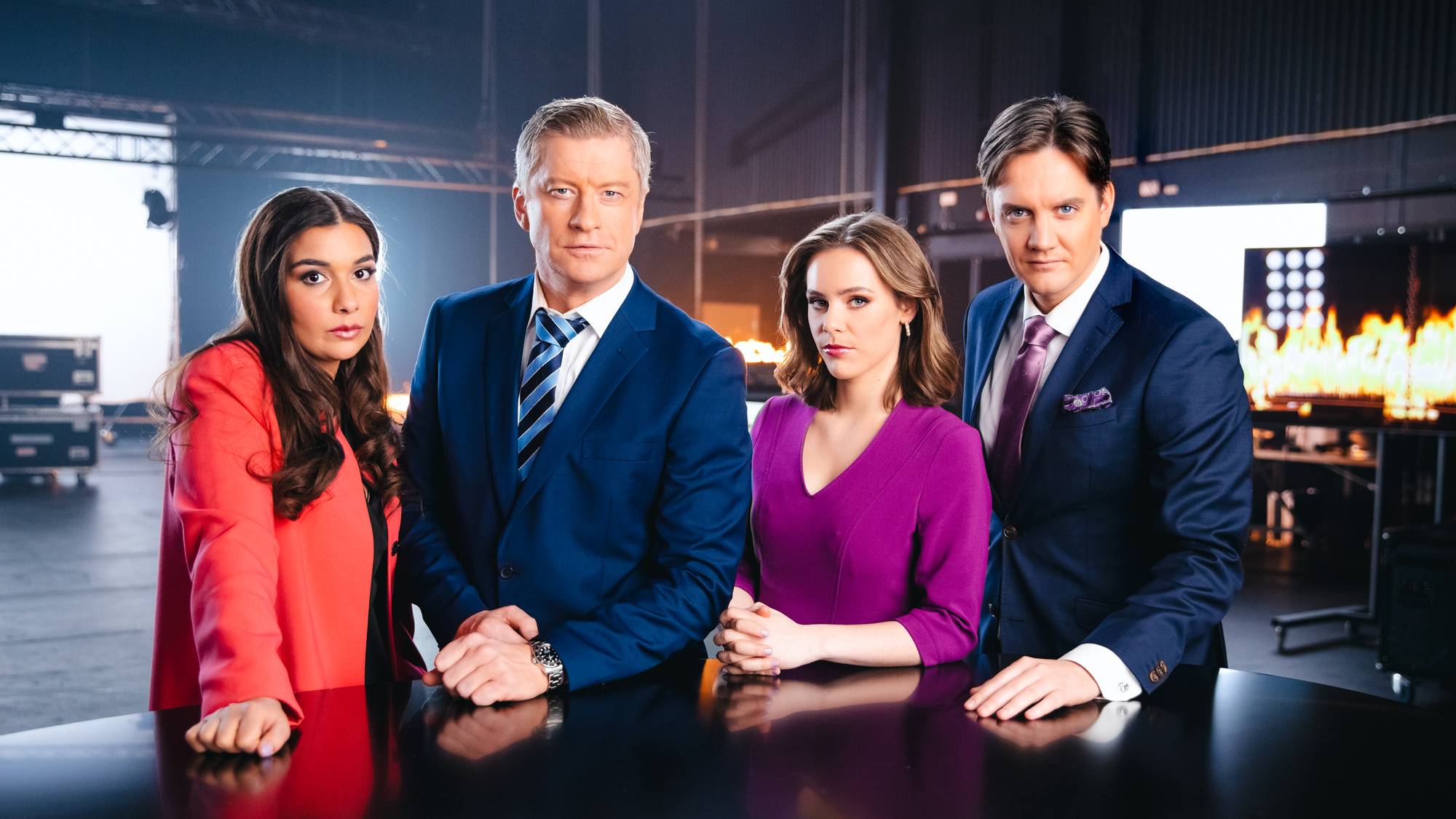 Desken brenner: ny humor­podkast fra NRK – NRK Presse – Pressemeldinger ...