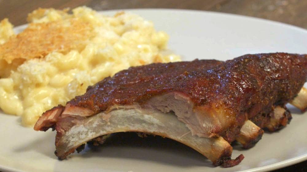 Barbecue ribs med mac'n cheese – NRK Mat – Oppskrifter og inspirasjon