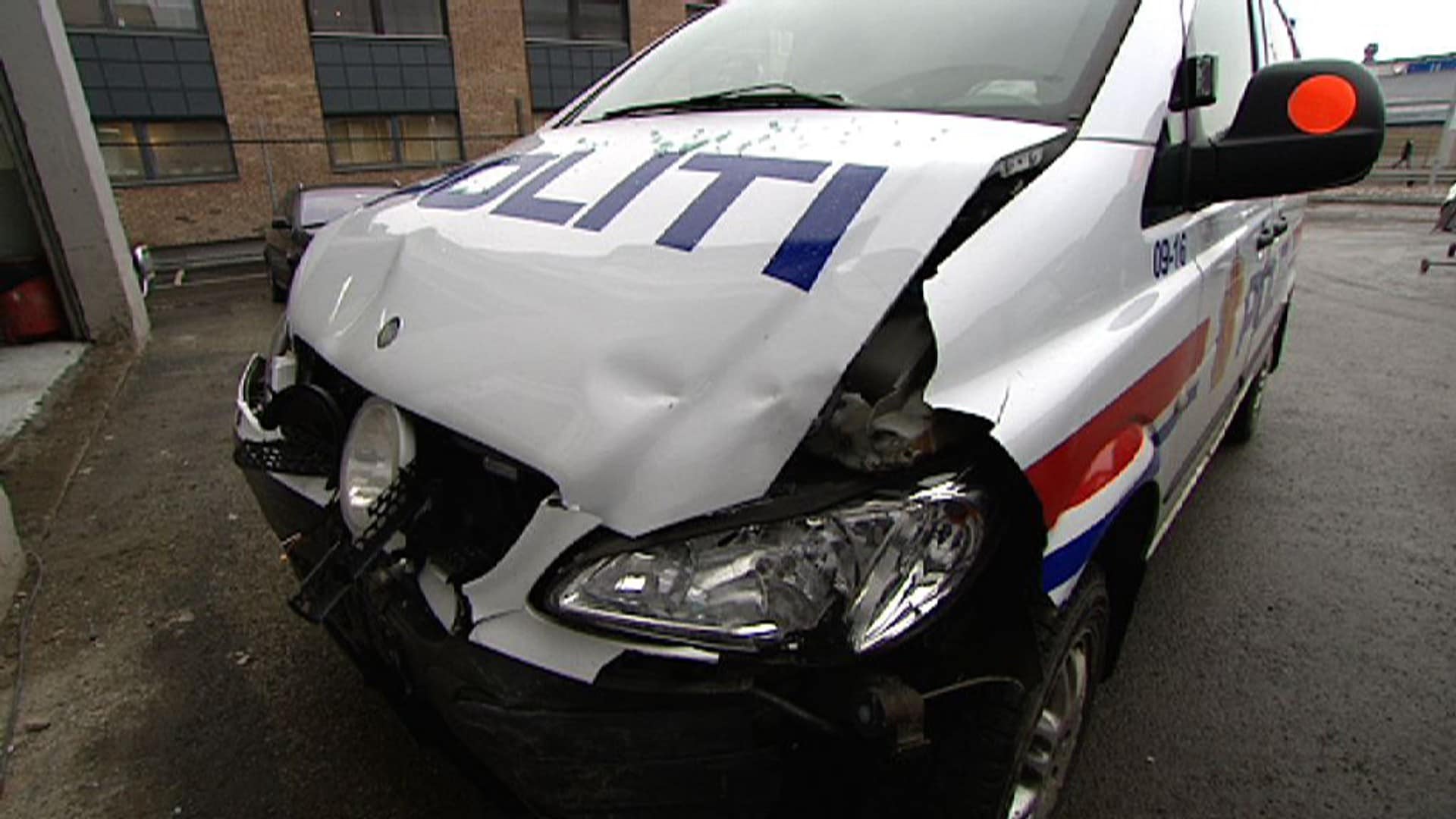 Politibil bulket. – NRK