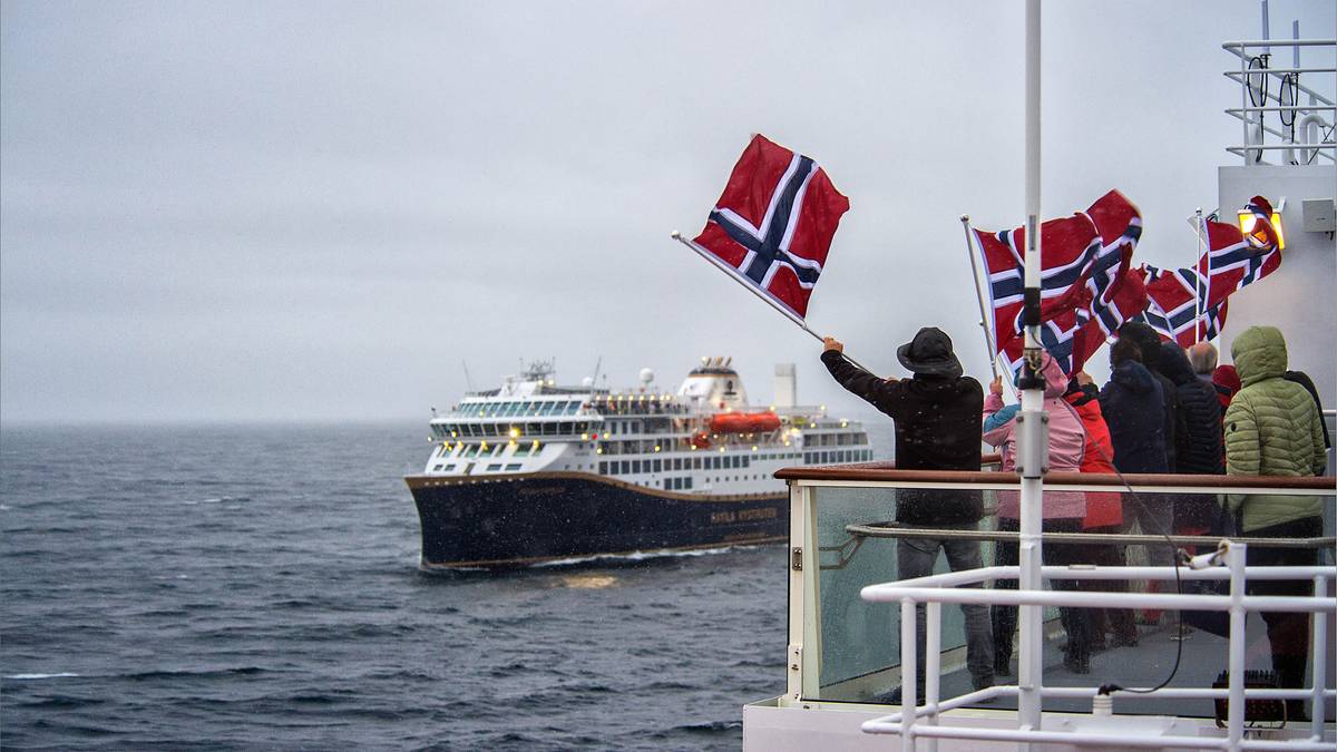 Gratis havn-til-havn med Kystruten – NRK Troms og Finnmark